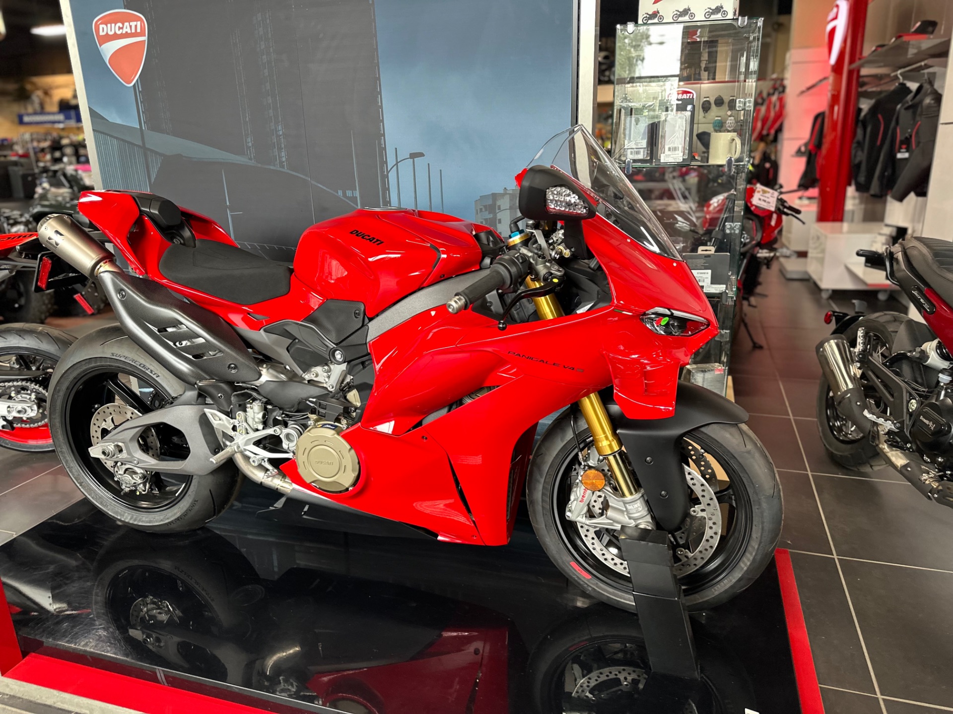 New 2025 Ducati Panigale V4 S, North Tonawanda NY | Specs, Price ...