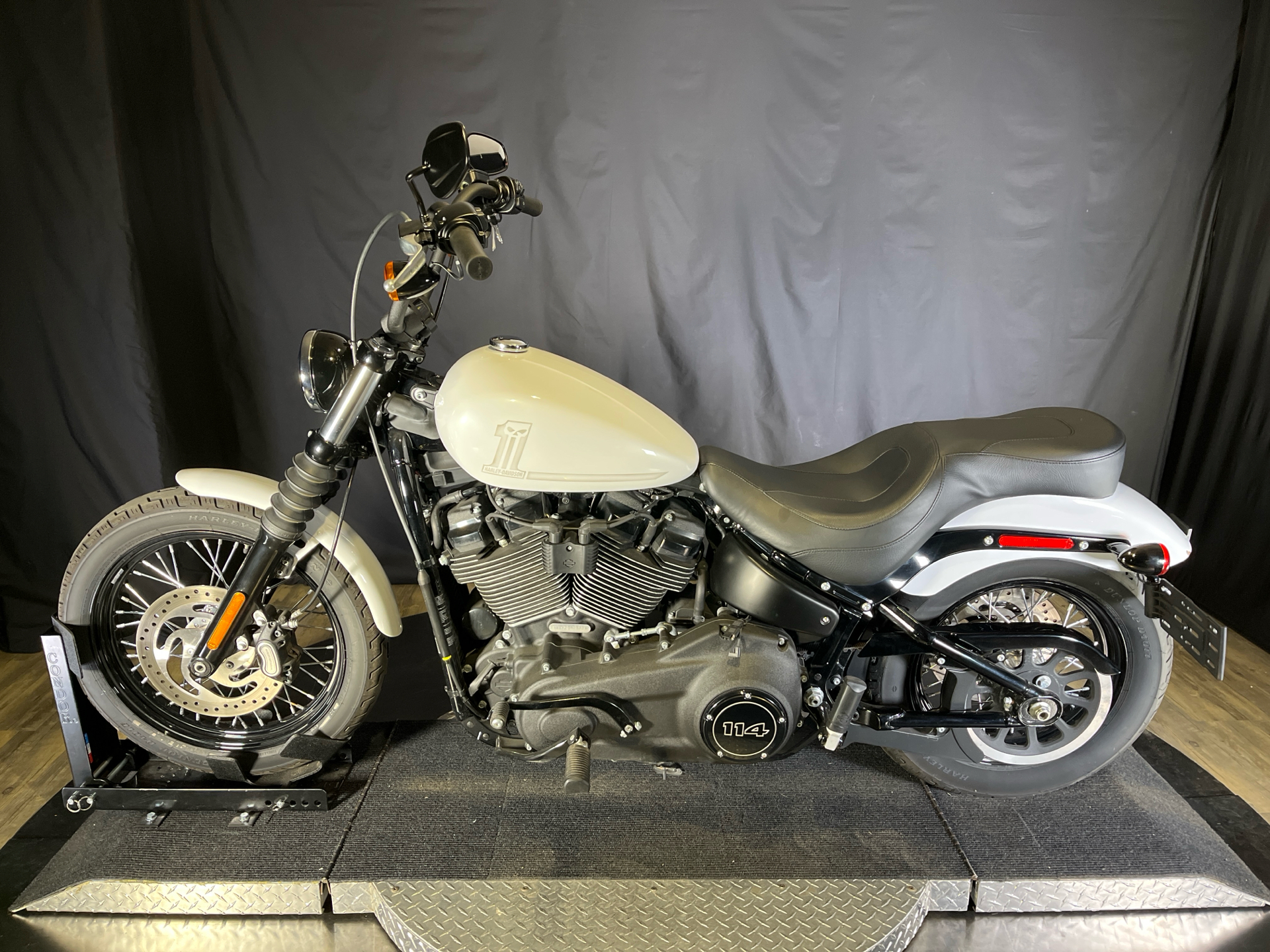 2021 Harley-Davidson Street Bob® 114 Used Motorcycle for 2021 Harley-Davidson Street Bob® 114 Used Motorcycle for