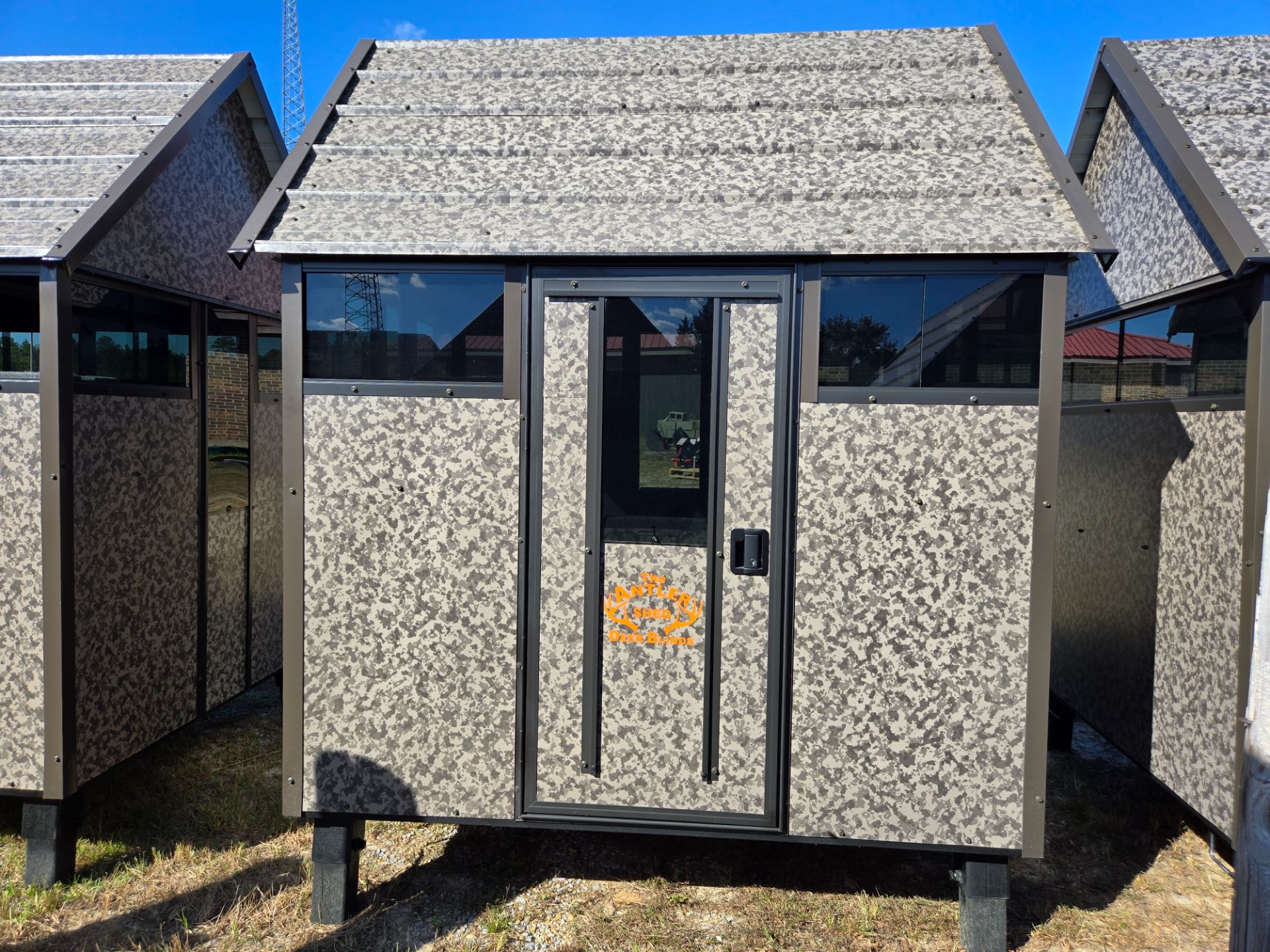 New 2025 The Antler Shed 5x6 Bow/Gun Combo Shooting House with Sliders ...