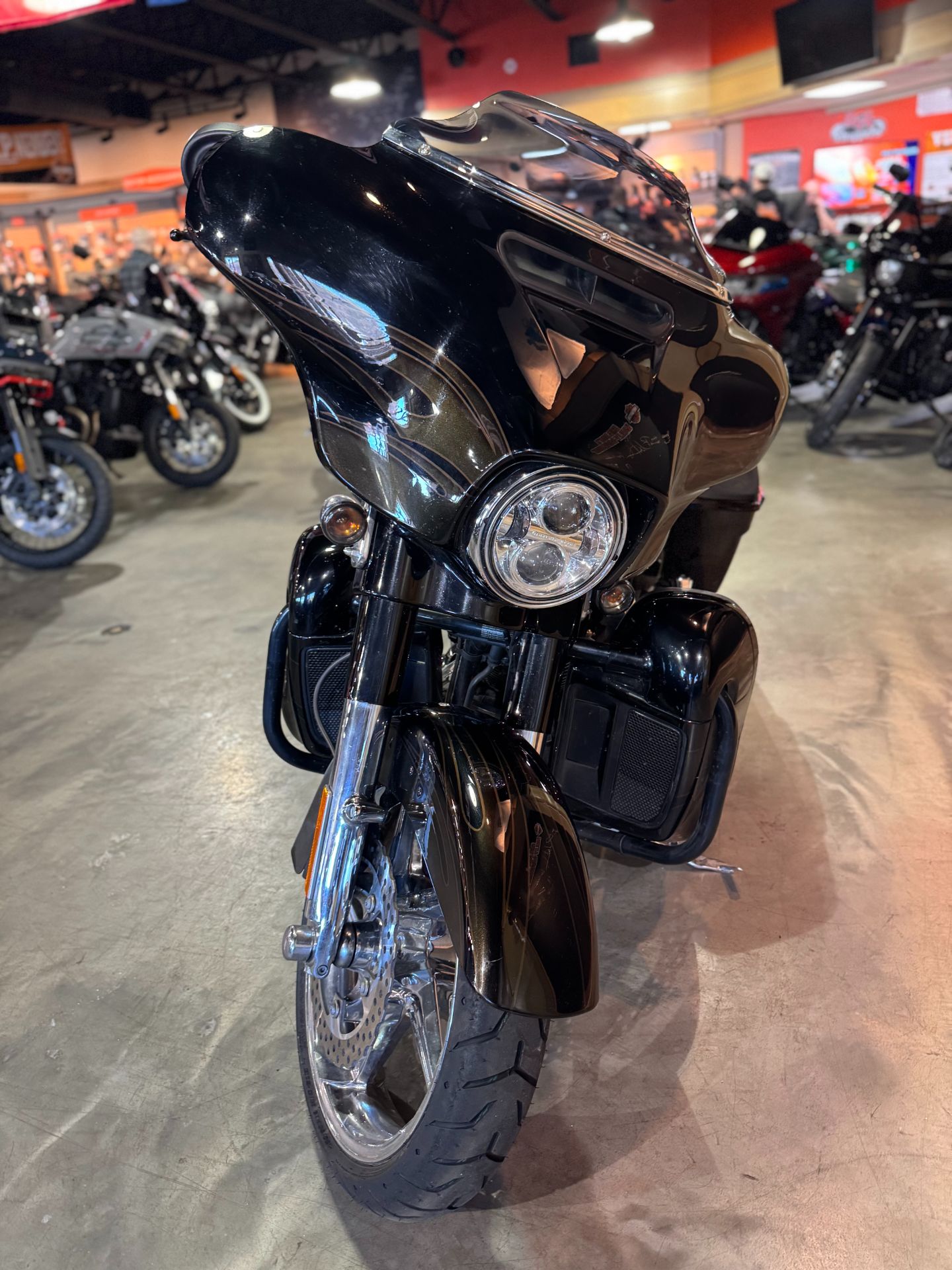 Used 2015 Harley-Davidson CVO™ Street Glide® Motorcycle - Specs, Price ...