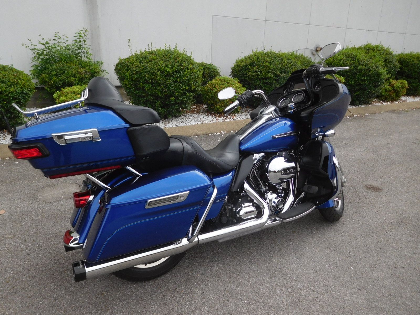 Used 2016 Harley-Davidson Road Glide® Ultra Motorcycle - Specs, Price, Photos | Murfreesboro TN ...