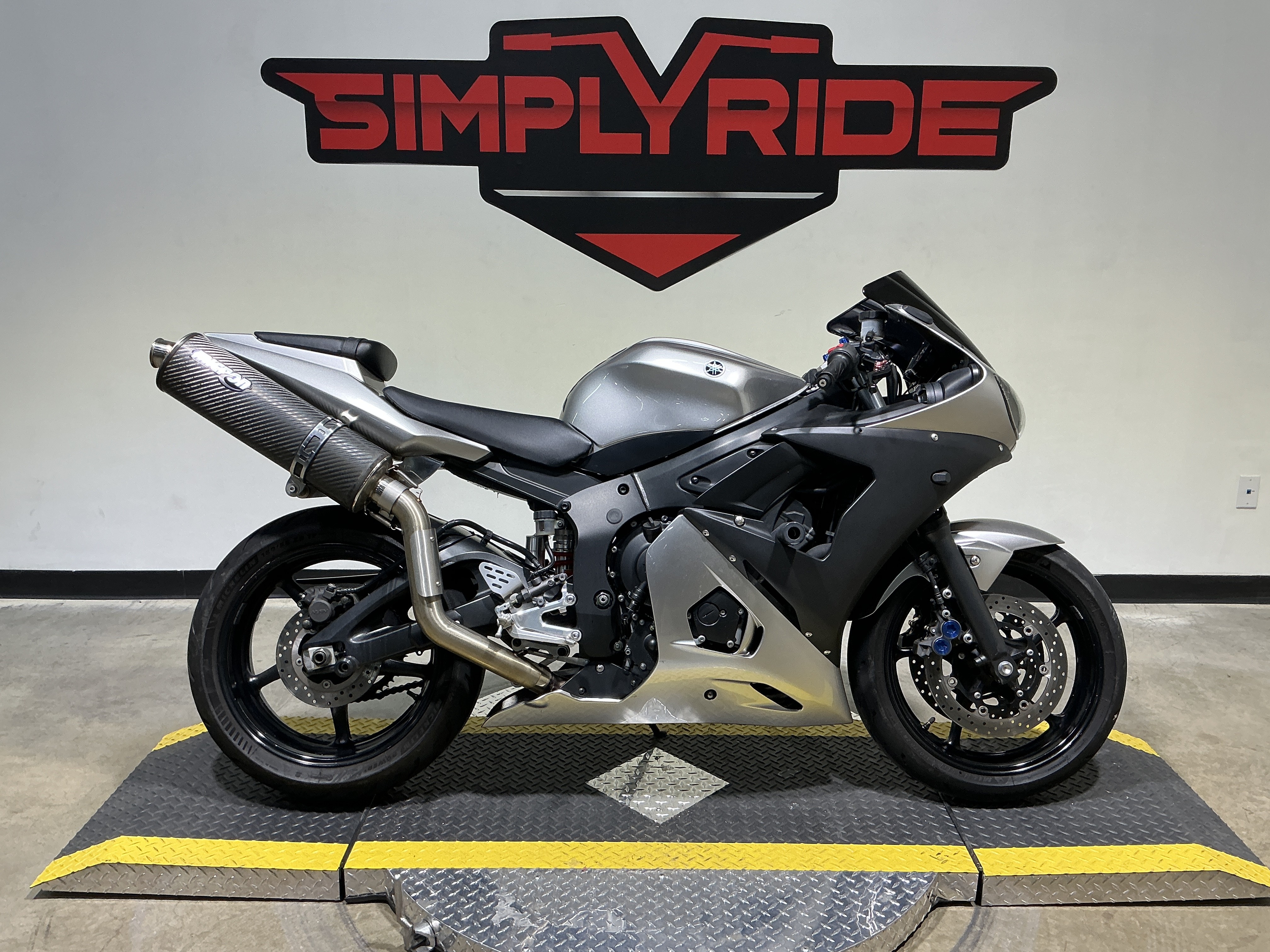 Yamaha YZF-R6 For Sale