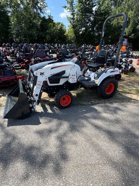 New 2025 Bobcat CT2025 HST Compact Tractor Bobcat White Tractors For ...