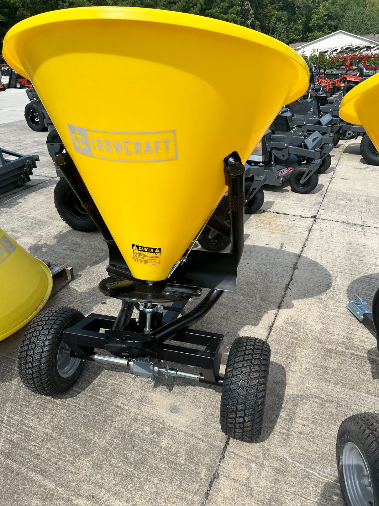New 2025 IRONCRAFT 9510PTP, Oneonta AL | Specs, Price, Photos | YELLOW
