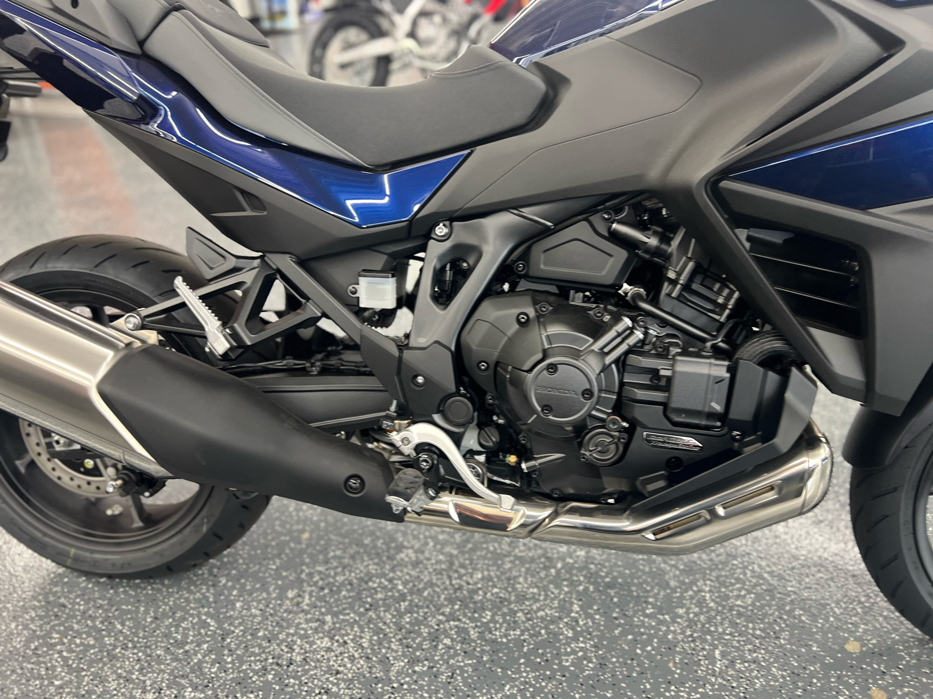New 2025 Honda NT1100 DCT, Valparaiso IN | Specs, Price, Photos | Pearl ...