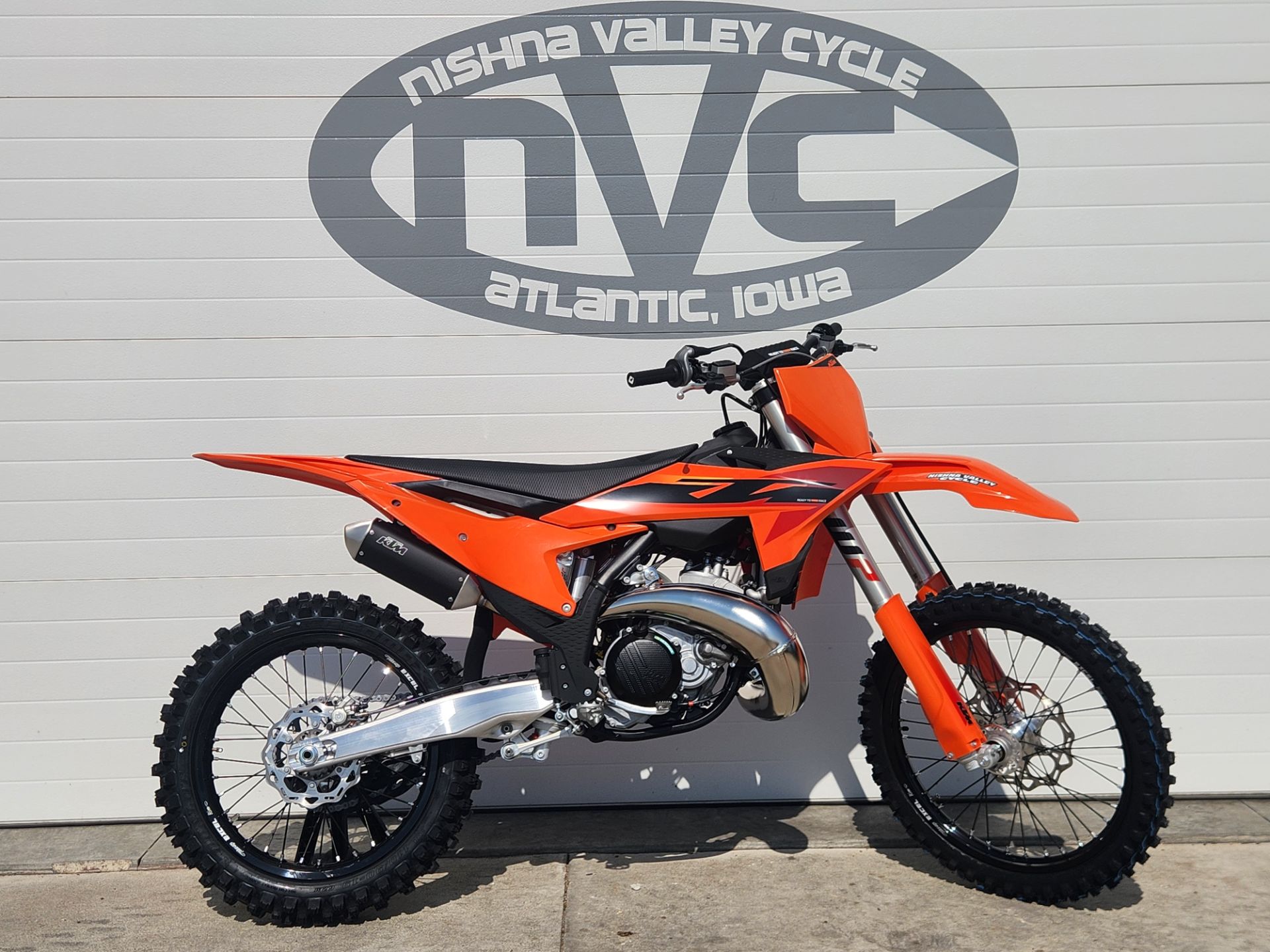 New 2025 KTM 300 SX, Atlantic IA | Specs, Price, Photos | Orange 90923