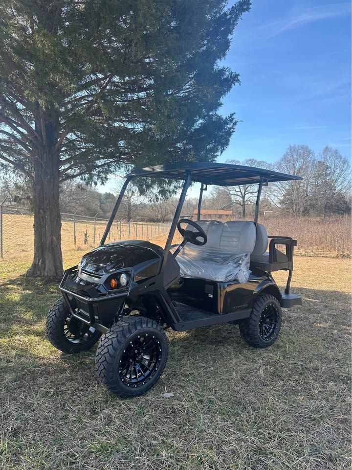 New 2025 E-Z-GO Express S4 Gas EFI, Conover NC | Specs, Price, Photos ...