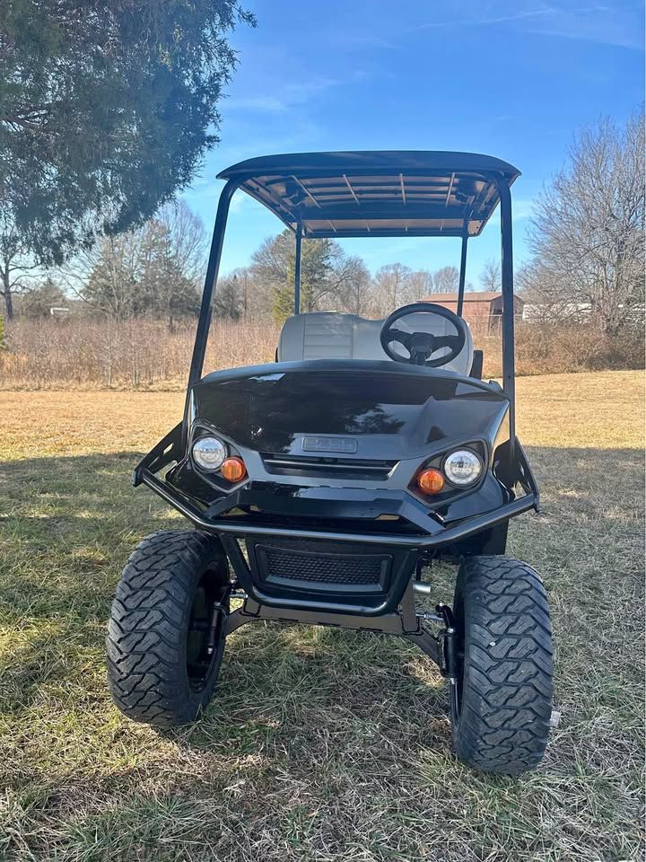 New 2025 E-Z-GO Express S4 Gas EFI, Conover NC | Specs, Price, Photos ...