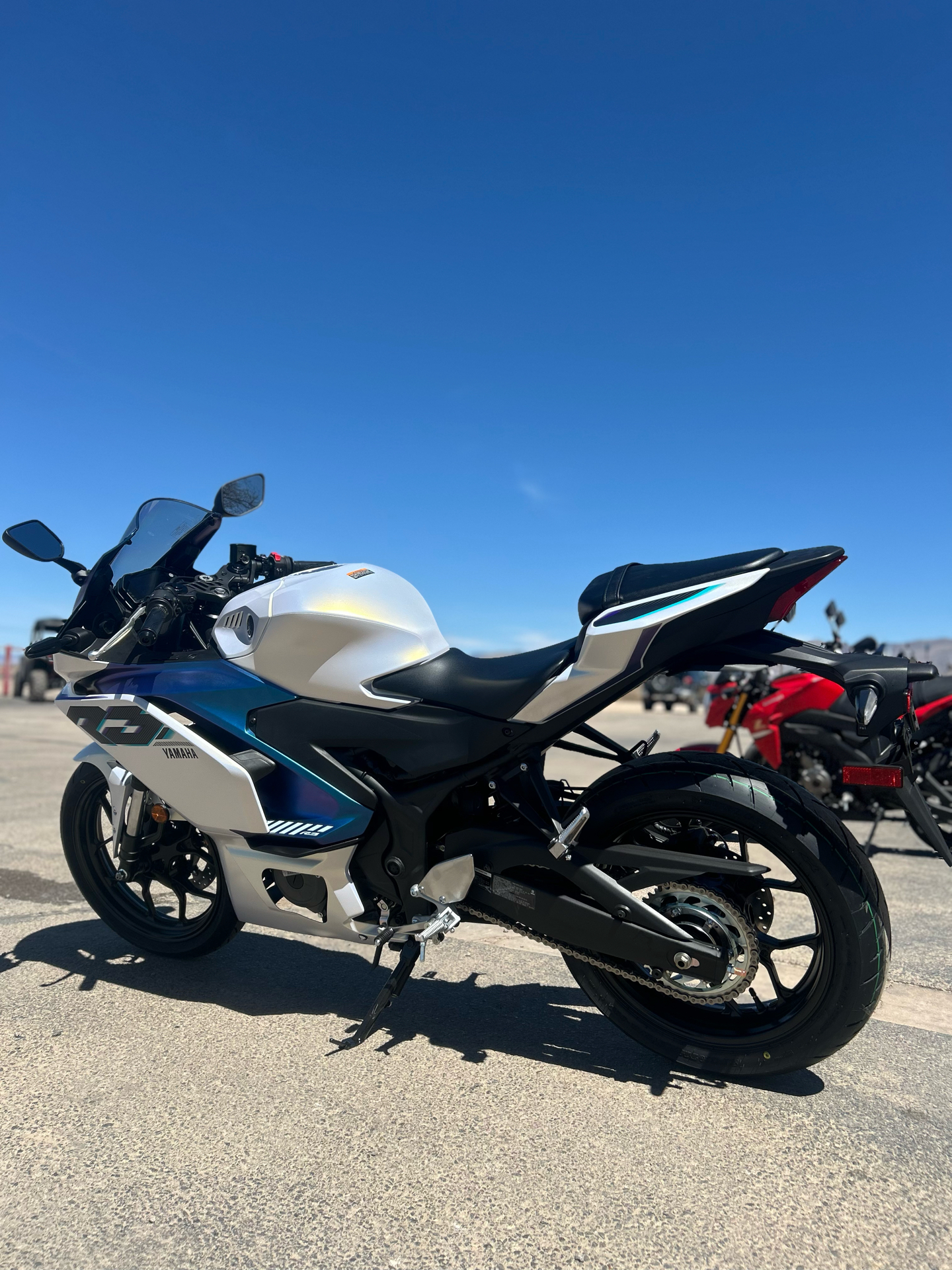 New 2025 Yamaha YZF-R3, New Mexico | Specs, Price, Photos | Lunar White ...