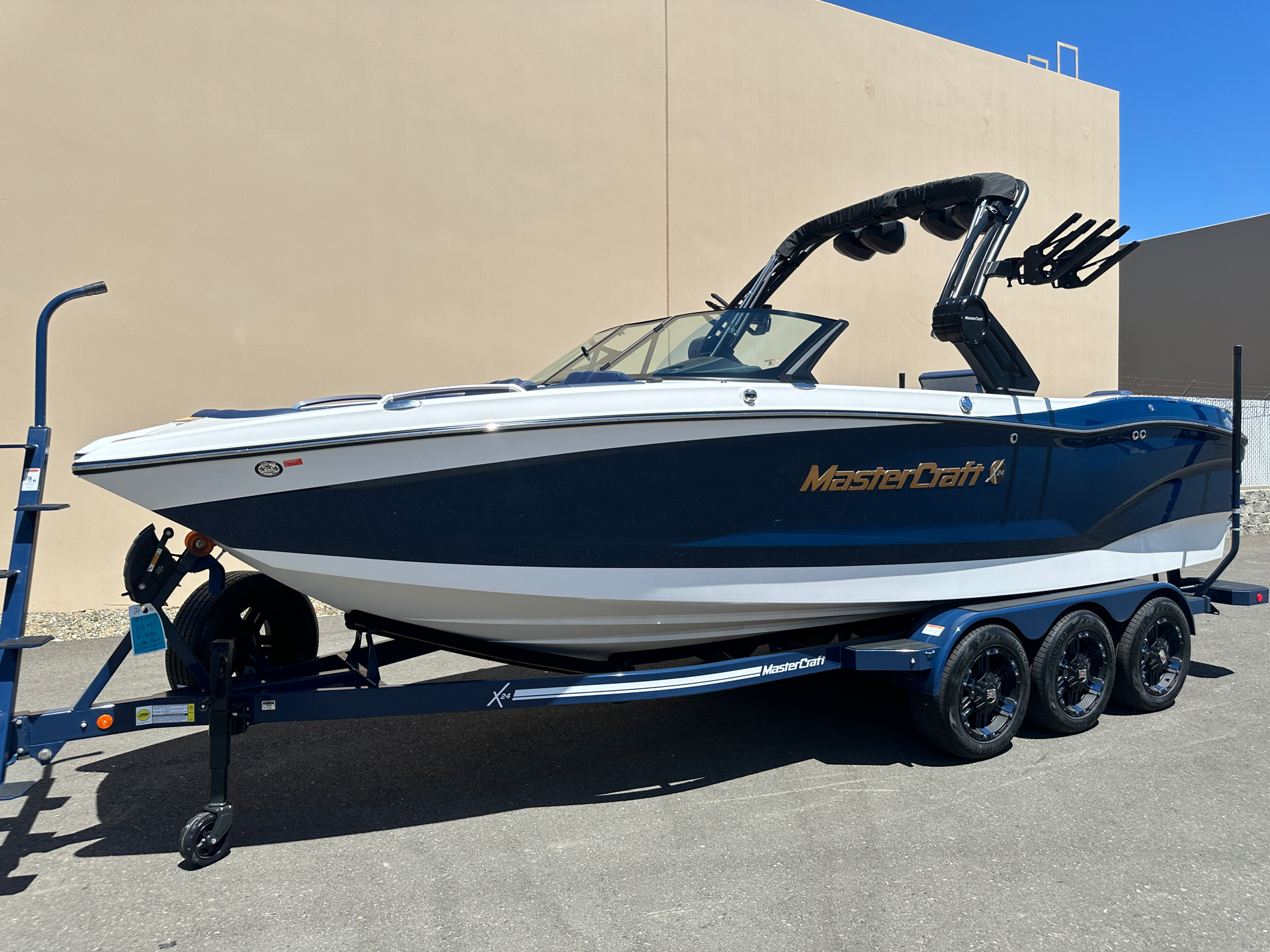 New 2024 Mastercraft X24 | Power Boats Inboard in Elk Grove CA | YHEZ1