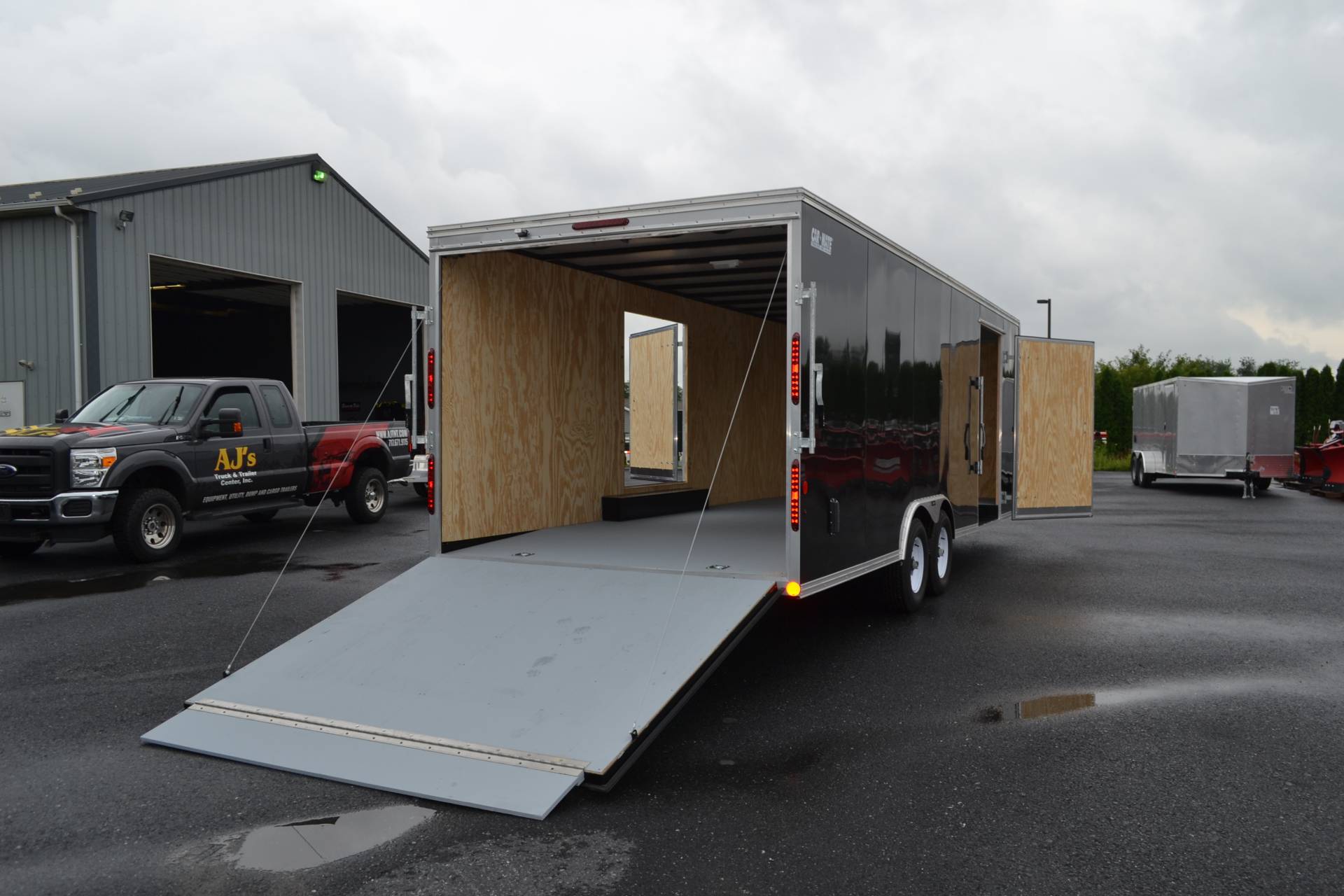 New 2025 Car Mate Trailers 8.5x24 Custom Car Trailer 10K -GD | Trailers ...