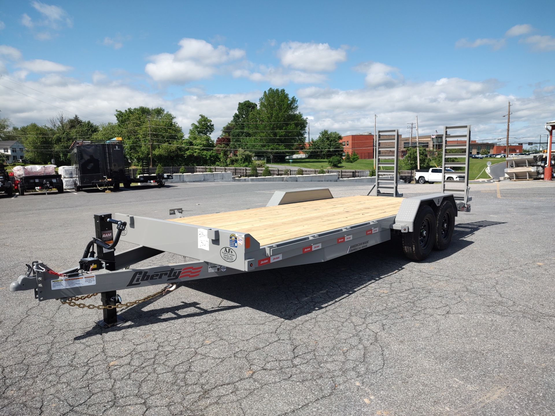 New 2025 Liberty Trailers 83x18 LE Equipment Trailer 14K C6 | Trailers ...