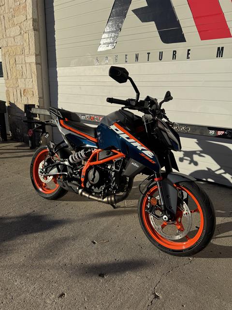 New 2025 KTM 390 Duke, McKinney TX | Specs, Price, Photos | Blue KTM270629