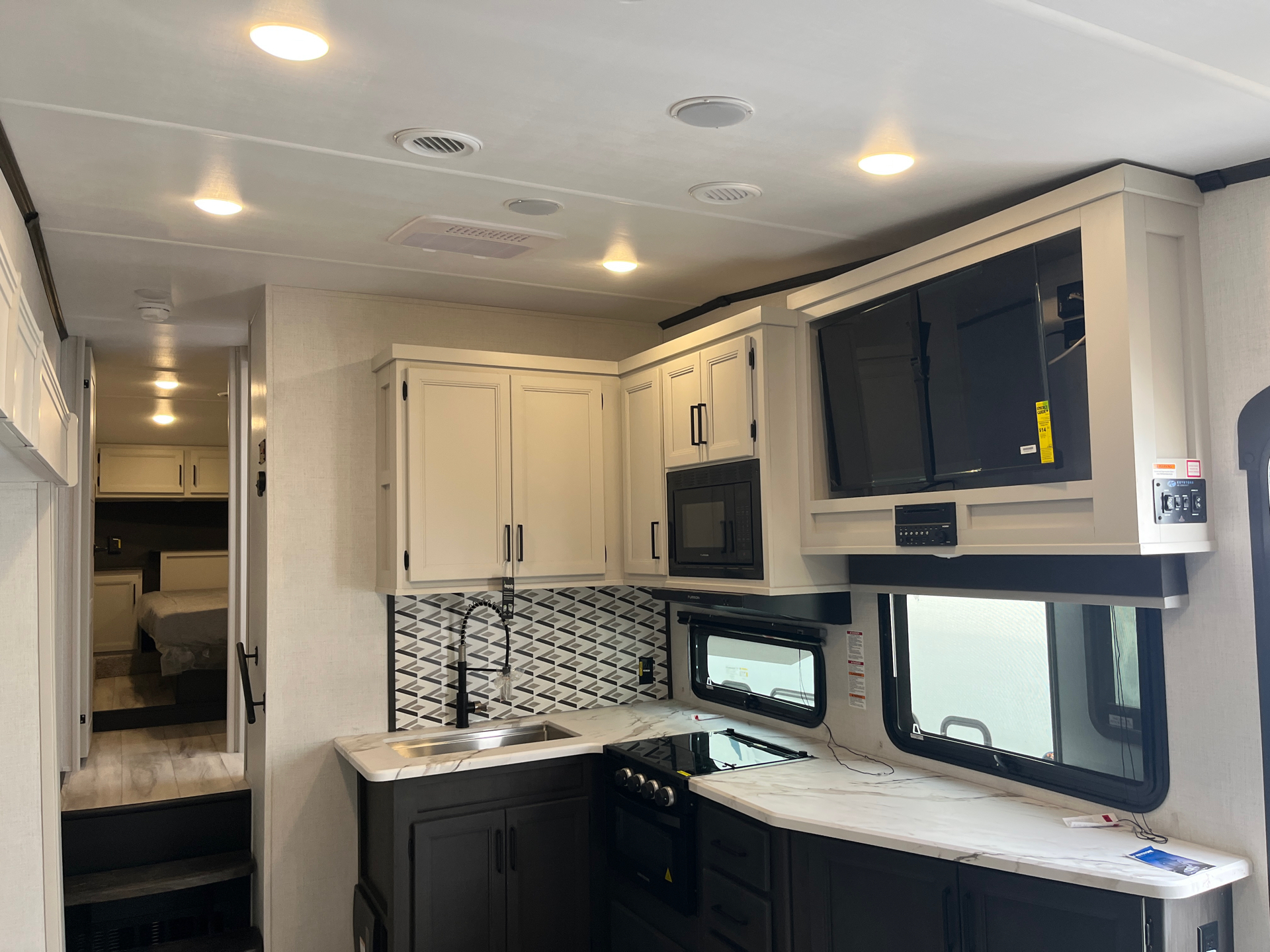 New 2025 Keystone RV Arcadia Select 25SRD | RVs in Bismarck ND | 03546 ...