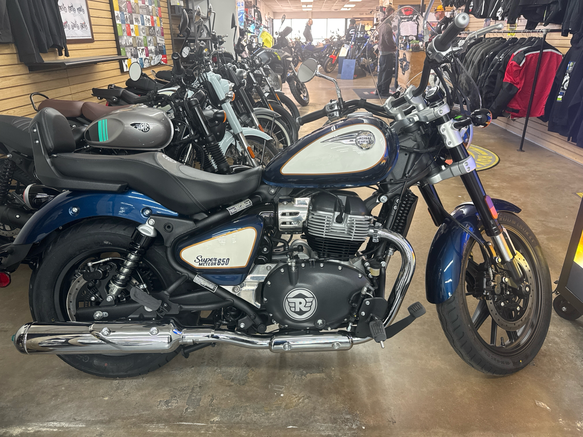 New 2024 Royal Enfield Super Meteor 650, Burleson TX | Specs, Price ...