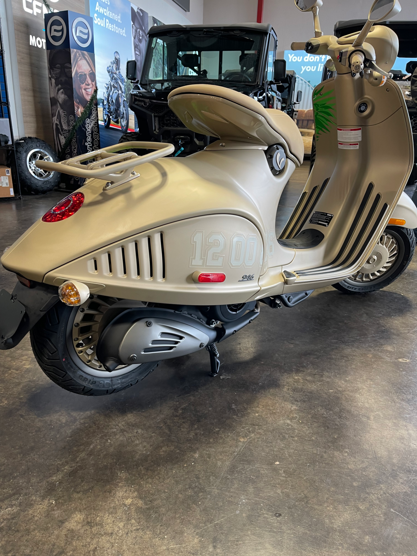New 2024 Vespa 946 Dragon 150, Burleson TX | Specs, Price, Photos ...
