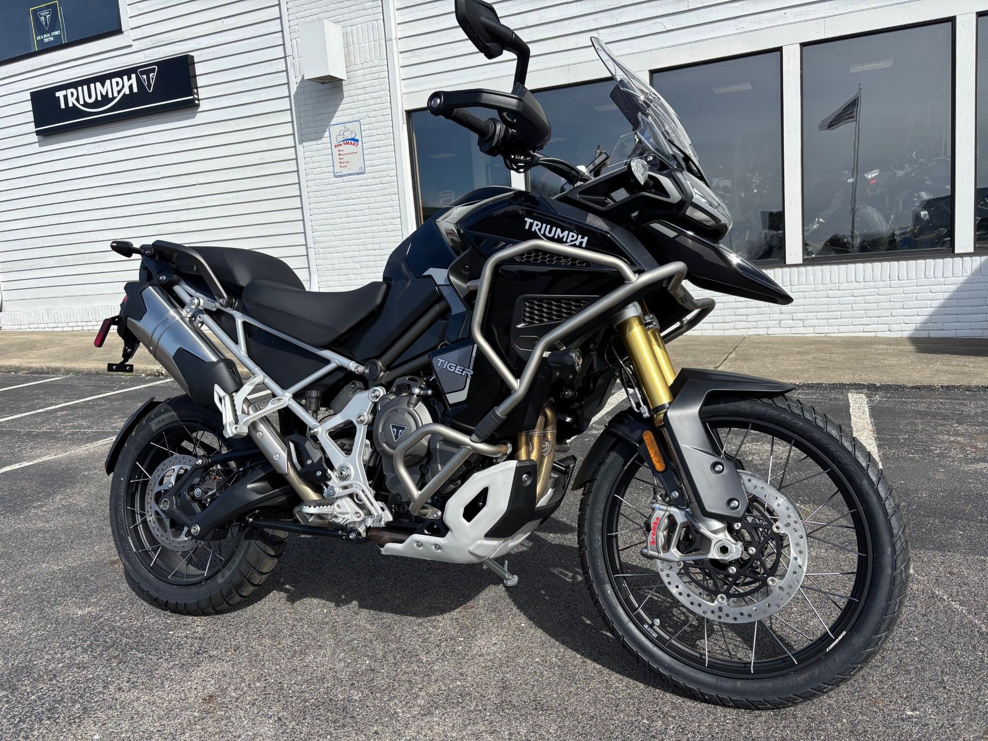 New 2025 Triumph Tiger 1200 Rally Explorer Motorcycles in Columbus, OH