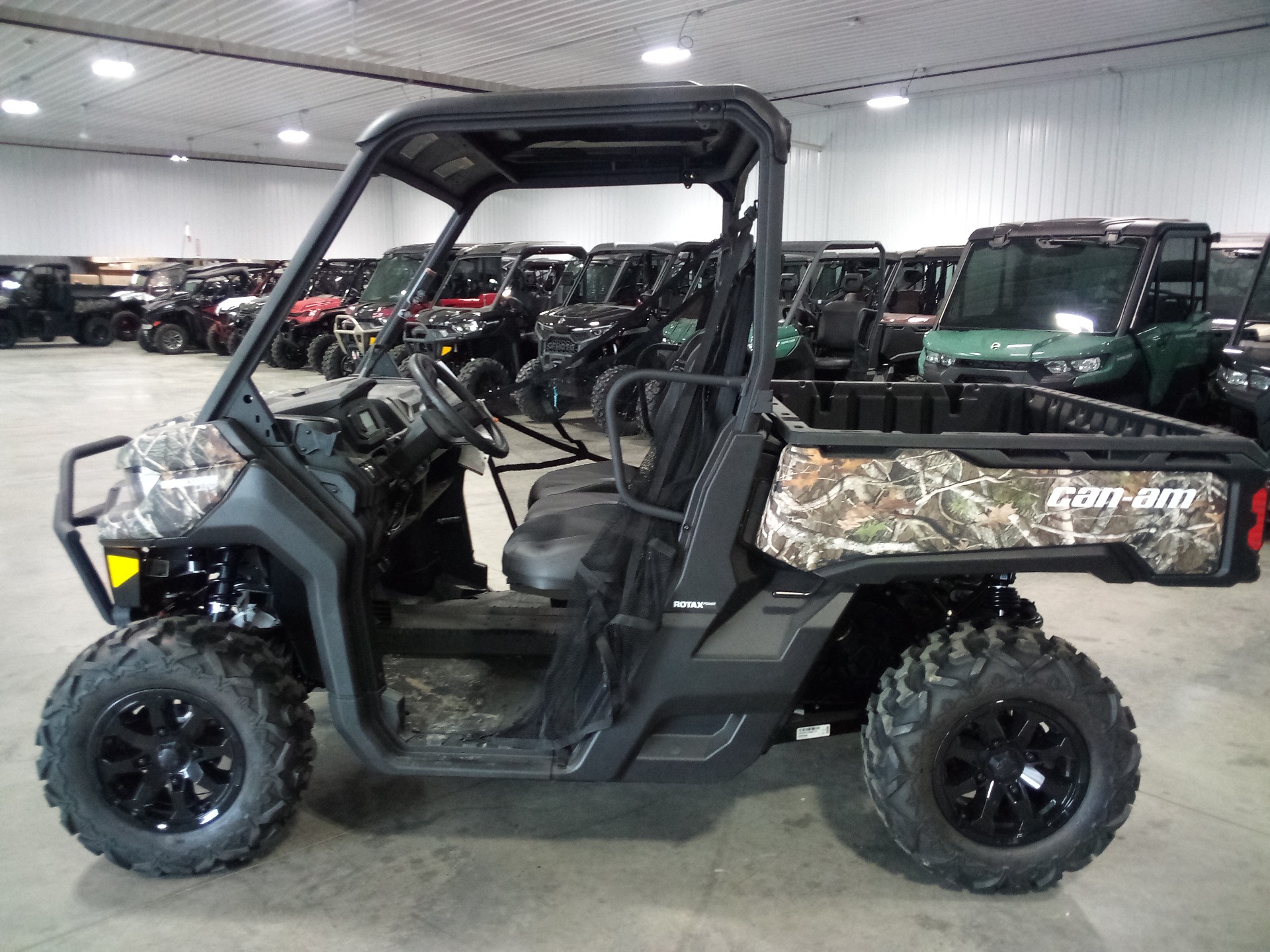 New 2025 Can-Am Defender XT HD9, Waukon IA | Specs, Price, Photos ...