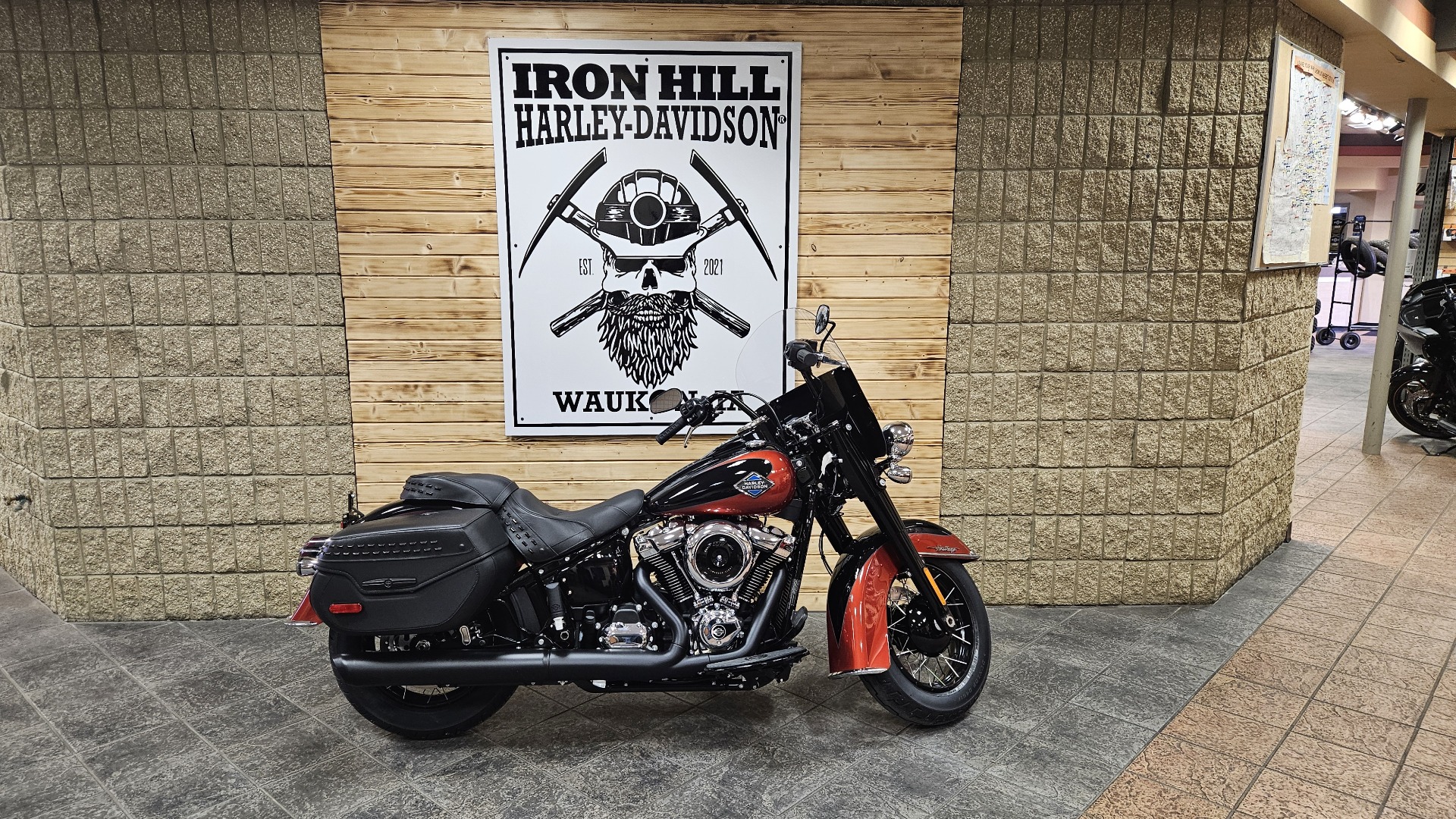 New 2025 Harley-Davidson Heritage Classic Motorcycle - Specs, Price, Photos | Onalaska WI Dealer ...