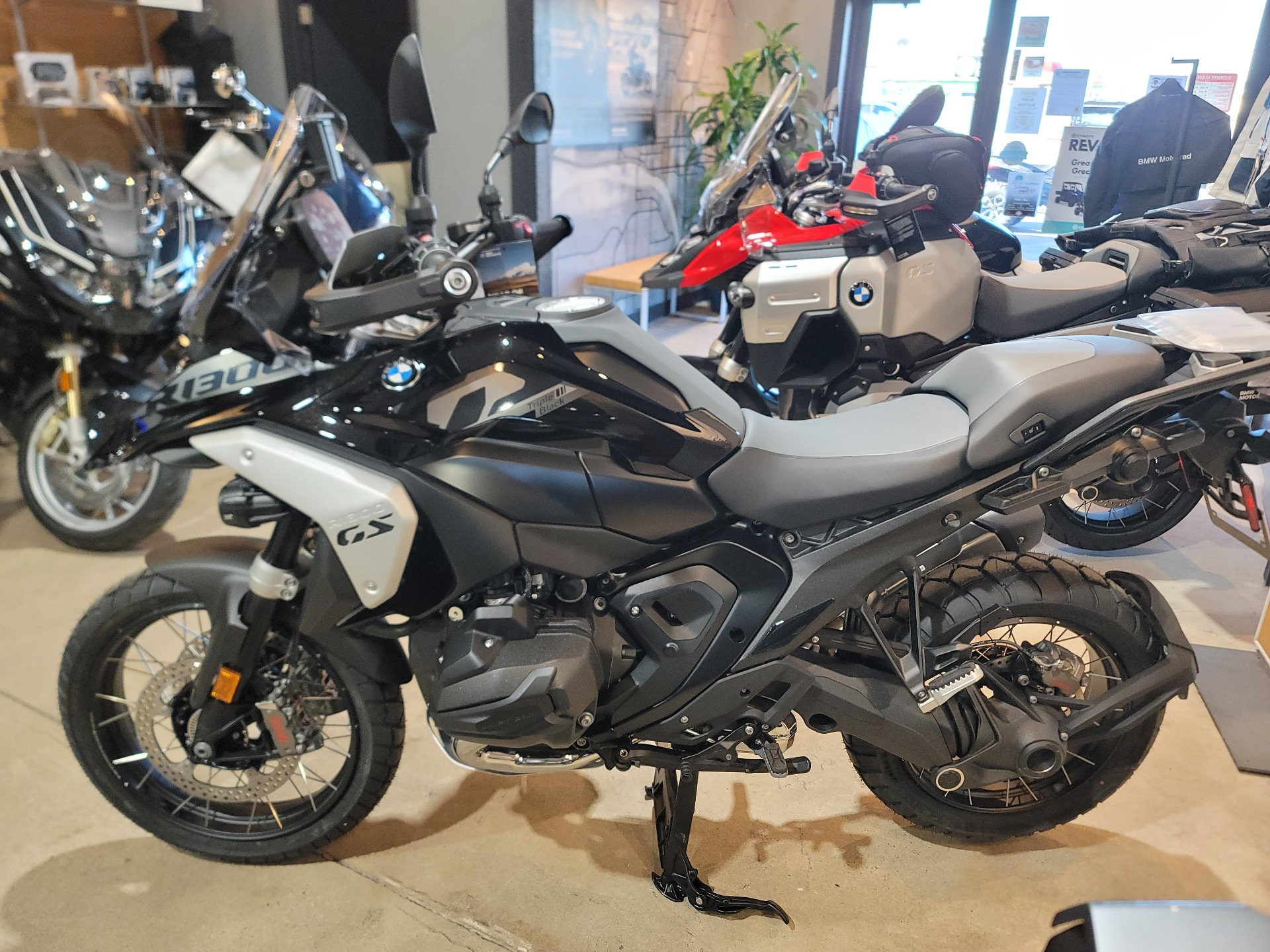 New 2025 BMW R 1300 GS Triple Black - Black Storm Metallic ...