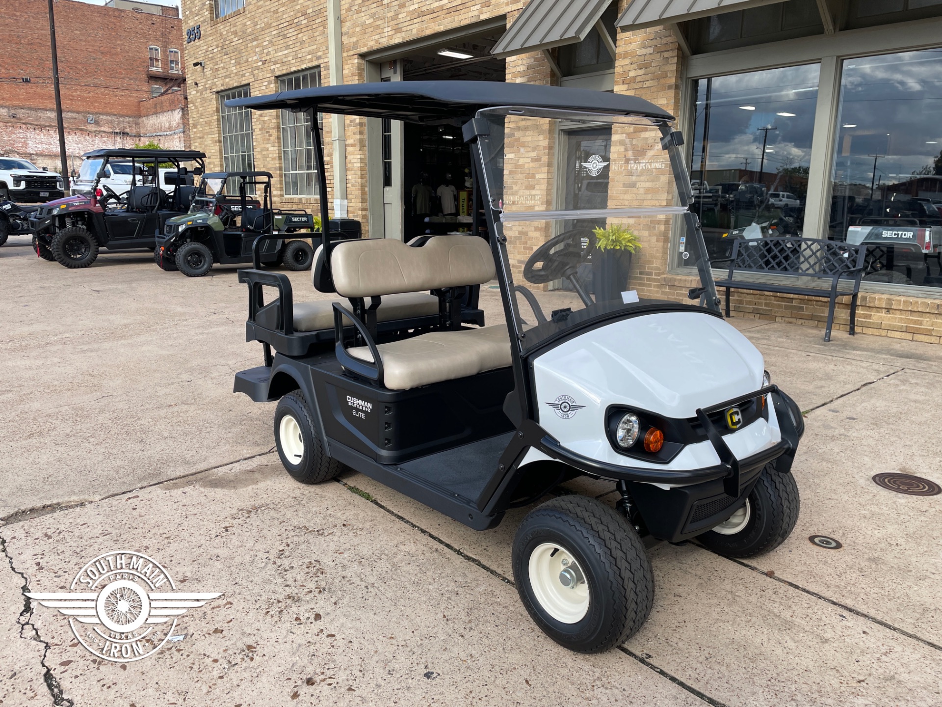2023 Cushman Shuttle 2+2 ELiTE Lithium | CartFinder