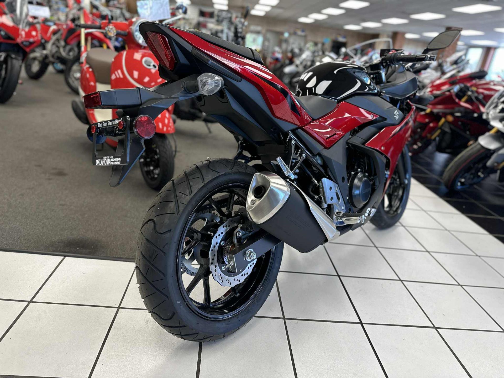 New 2025 Suzuki GSX250R ABS Metallic Diamond Red / Pearl Nebular Black ...
