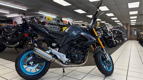 New 2024 Freedom Fighter 200 Ceramic Grey FRE087076 | Motorcycles in ...