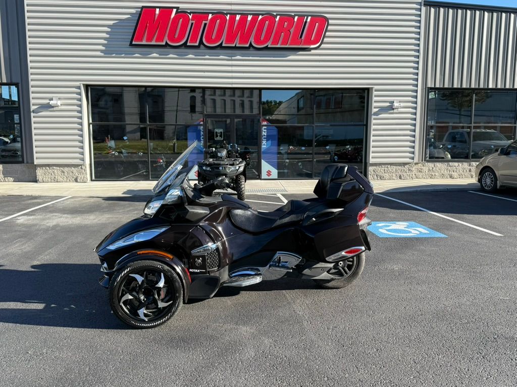 Used 2013 Can-Am Spyder® RT-S SE5 Motorcycles in Utica, NY | Stock Number: N/A