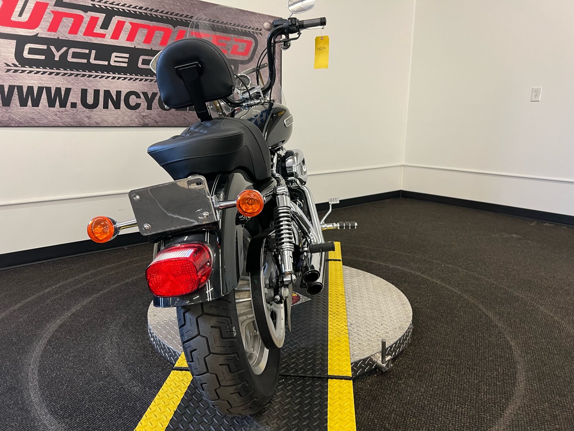 2007 Harley-Davidson Sportster® 1200 Low in Tyrone, Pennsylvania - Photo 17