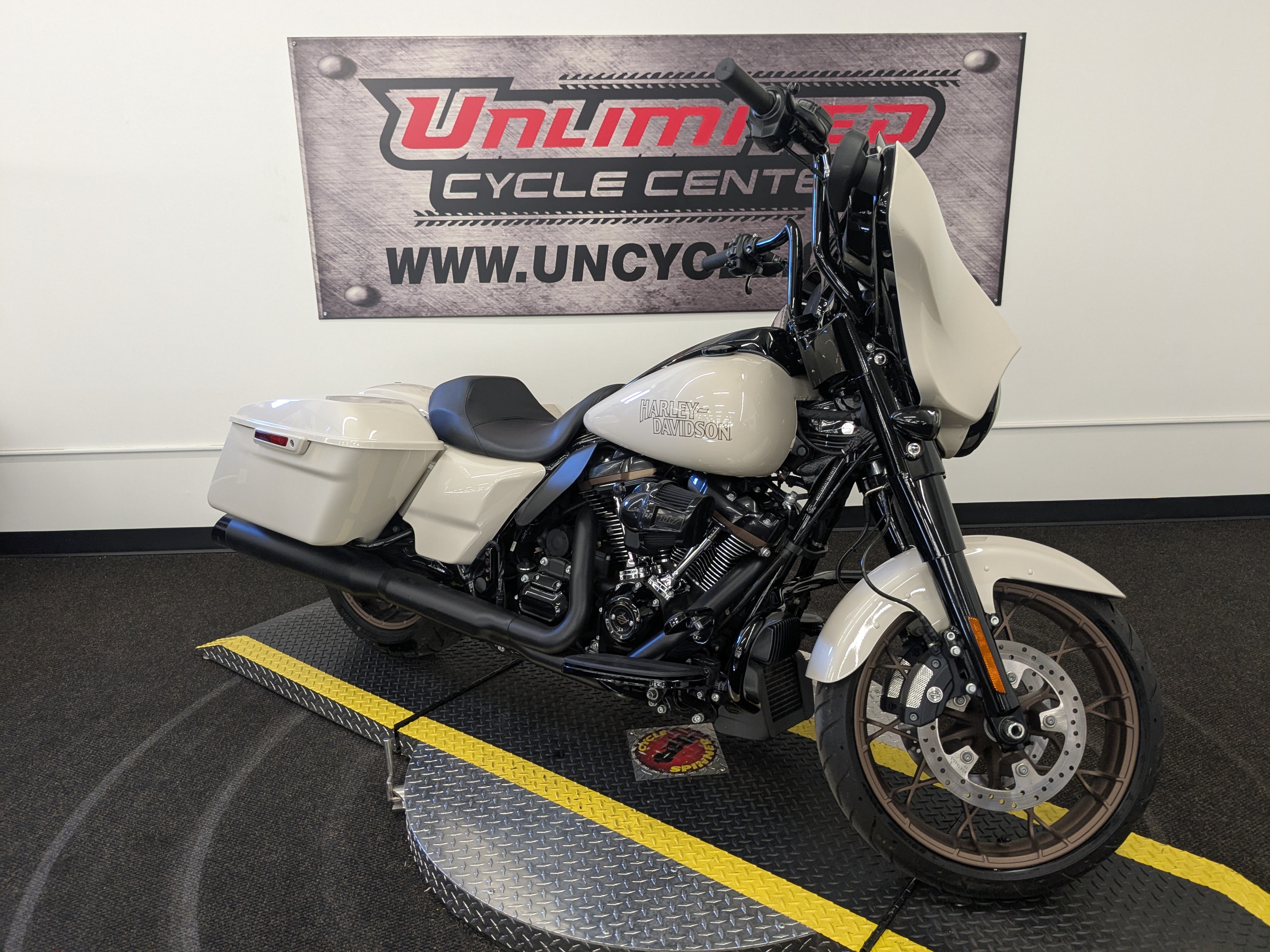Used 2023 Harley-Davidson Street Glide® ST | Motorcycles in Tyrone PA ...