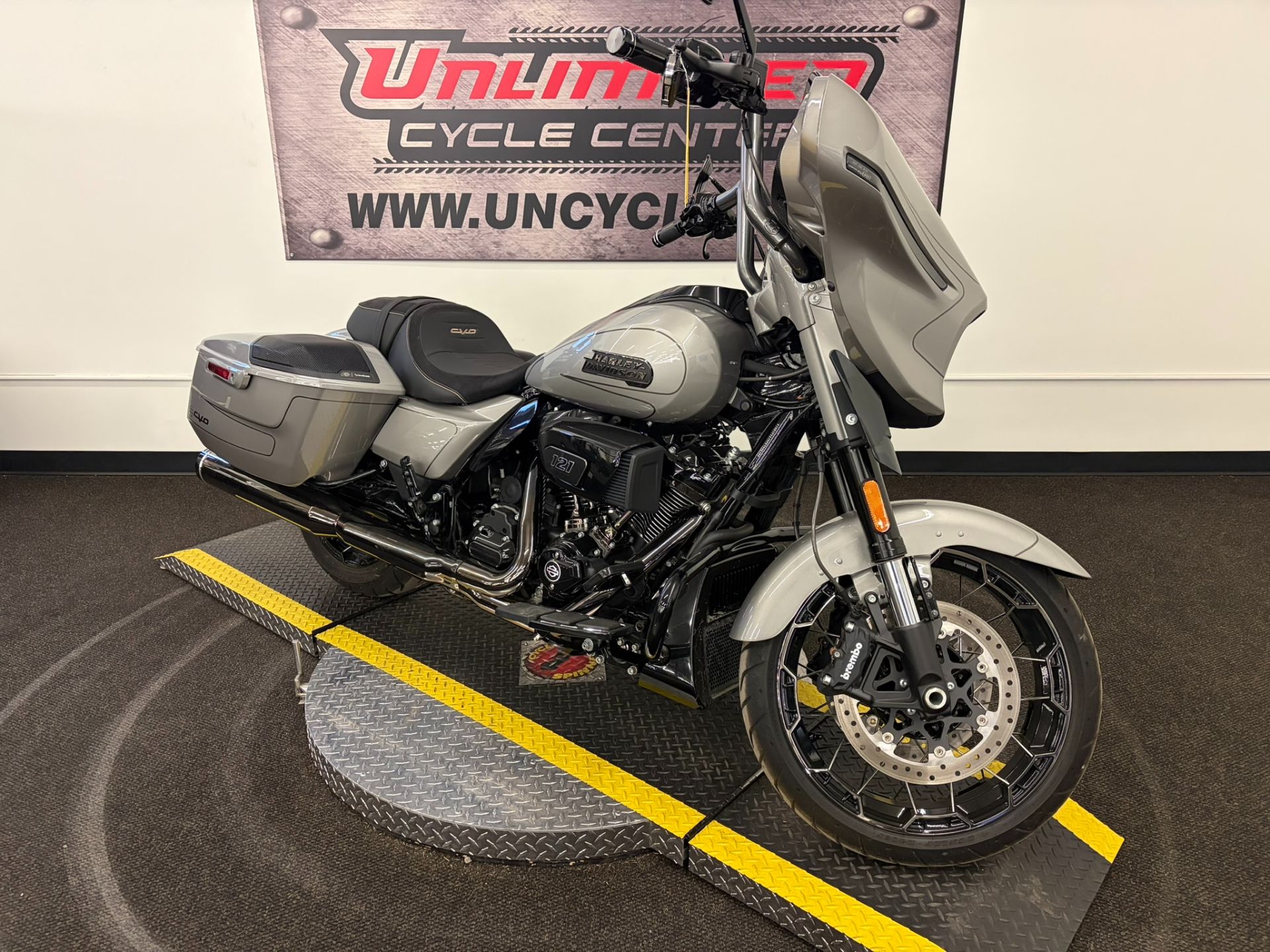Used 2023 Harley-Davidson CVO™ Street Glide® | Motorcycles in Tyrone PA ...