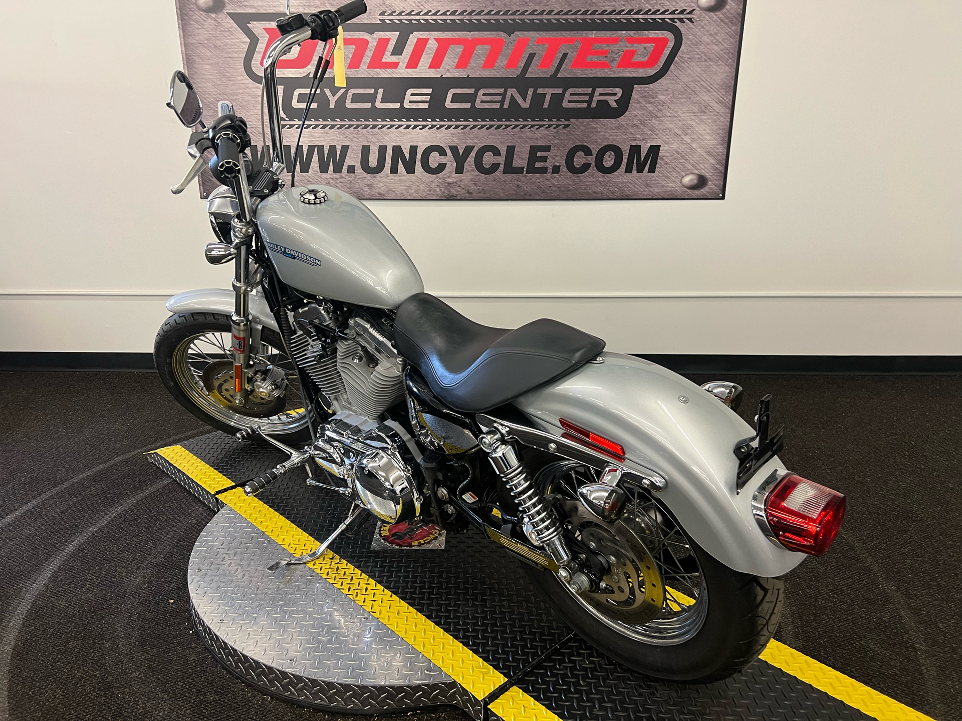 2005 Harley-Davidson Sportster® XL 883 in Tyrone, Pennsylvania - Photo 12