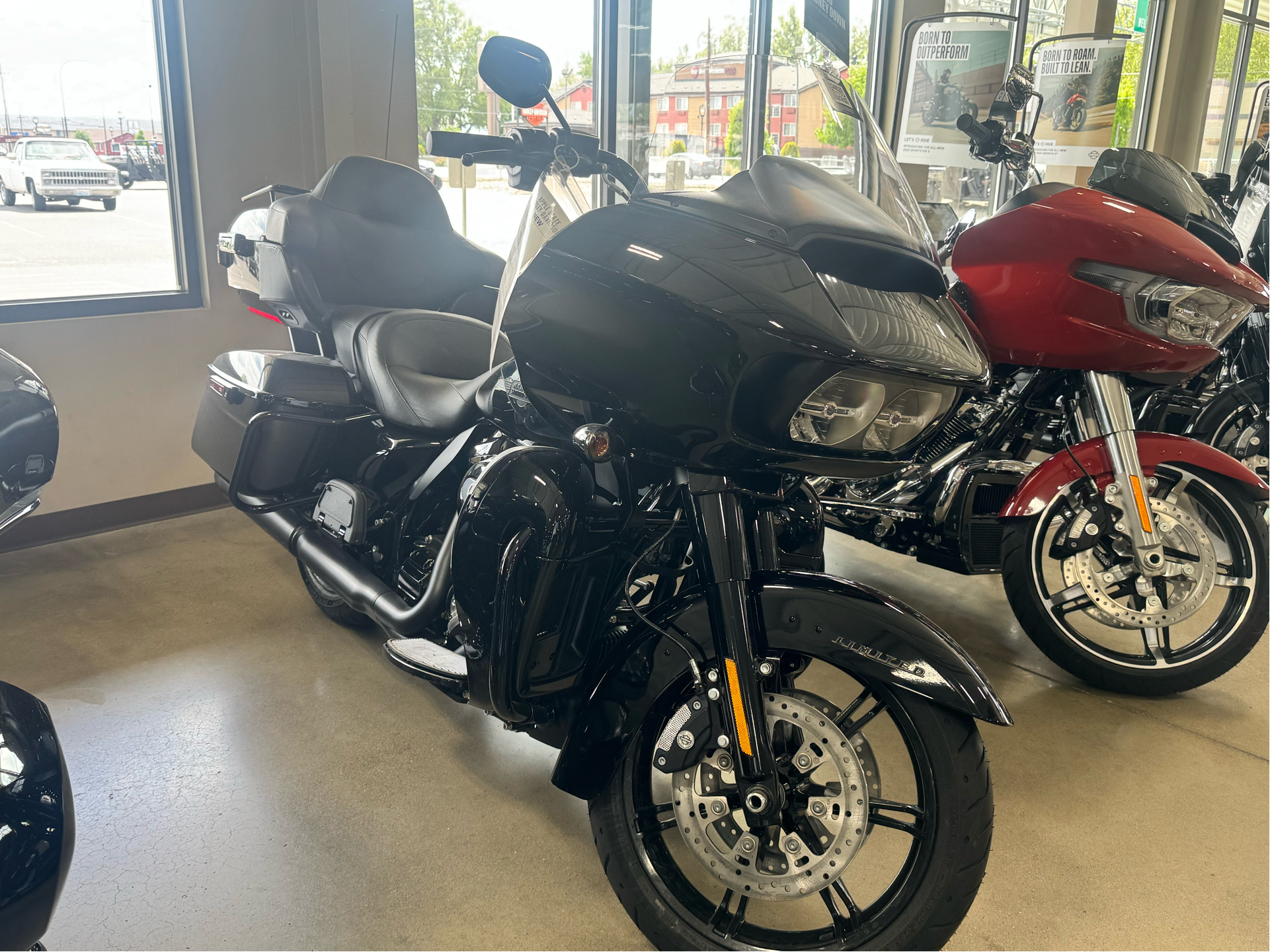New 2024 Harley-Davidson Road Glide® Limited Motorcycle - Specs, Price ...