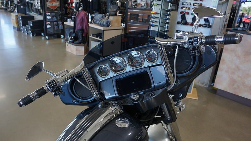 Used 2019 Harley-Davidson CVO™ Street Glide® Motorcycle - Specs, Price ...