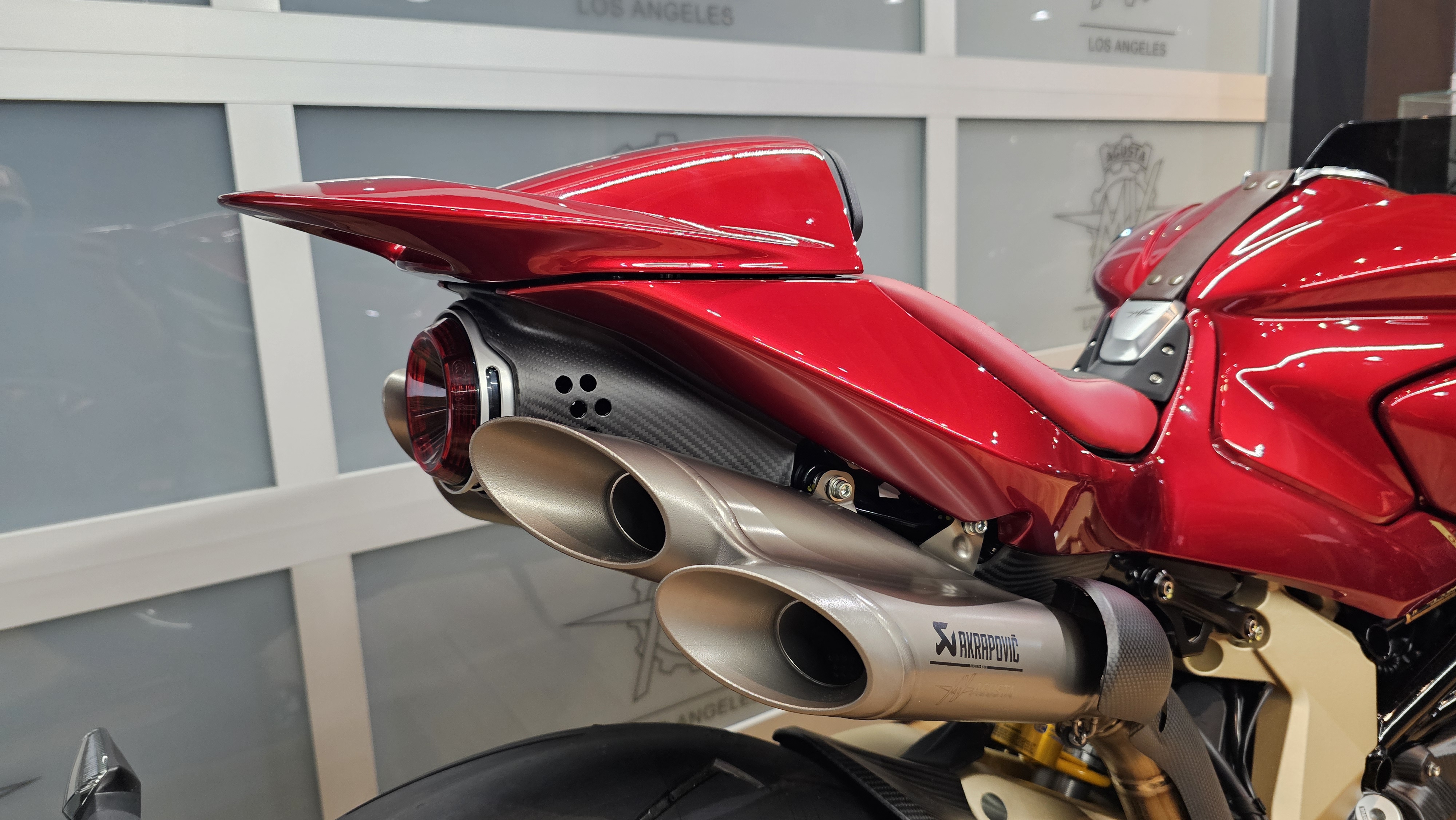 New 2025 MV Agusta Superveloce 1000 Serie Oro, Santa Monica CA | Specs ...