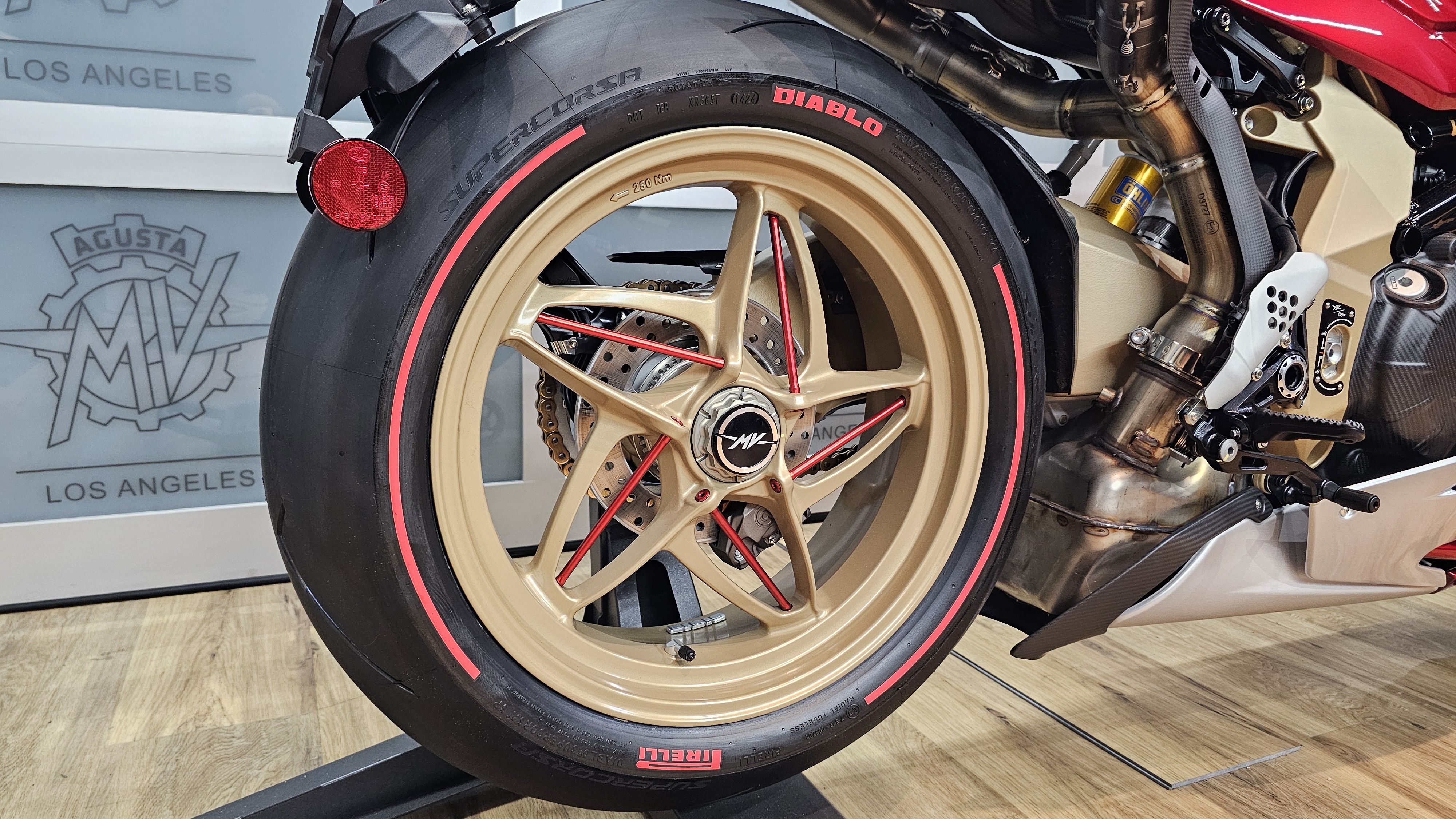 New 2025 MV Agusta Superveloce 1000 Serie Oro, Santa Monica CA | Specs ...
