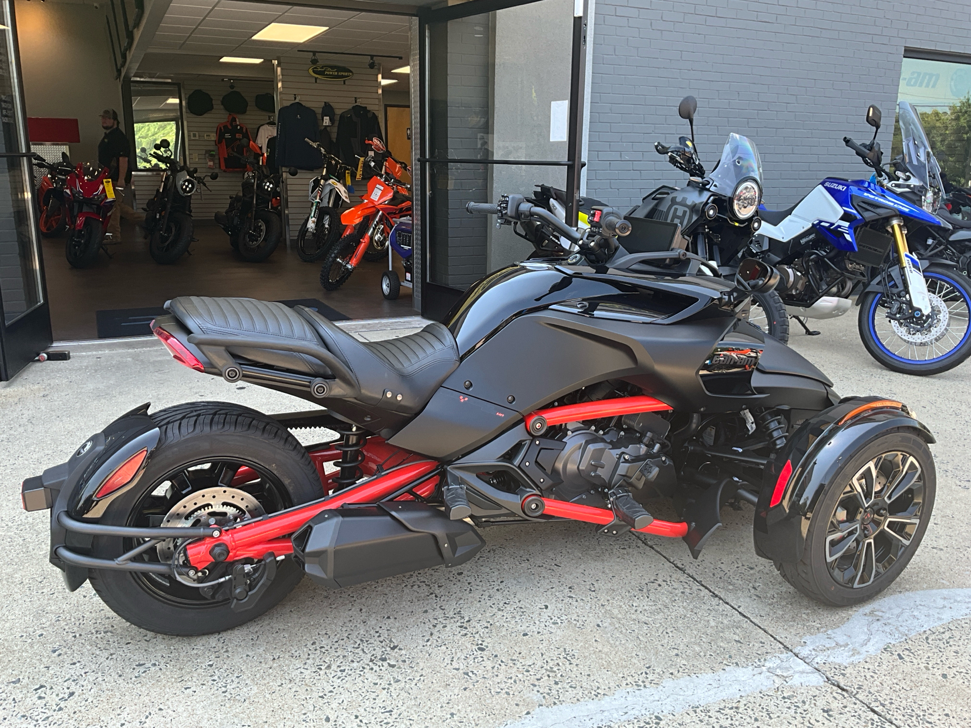 Types Of Spyder Motorcycle 2024 Can Am® Spyder RT Rotax 1330 ACE