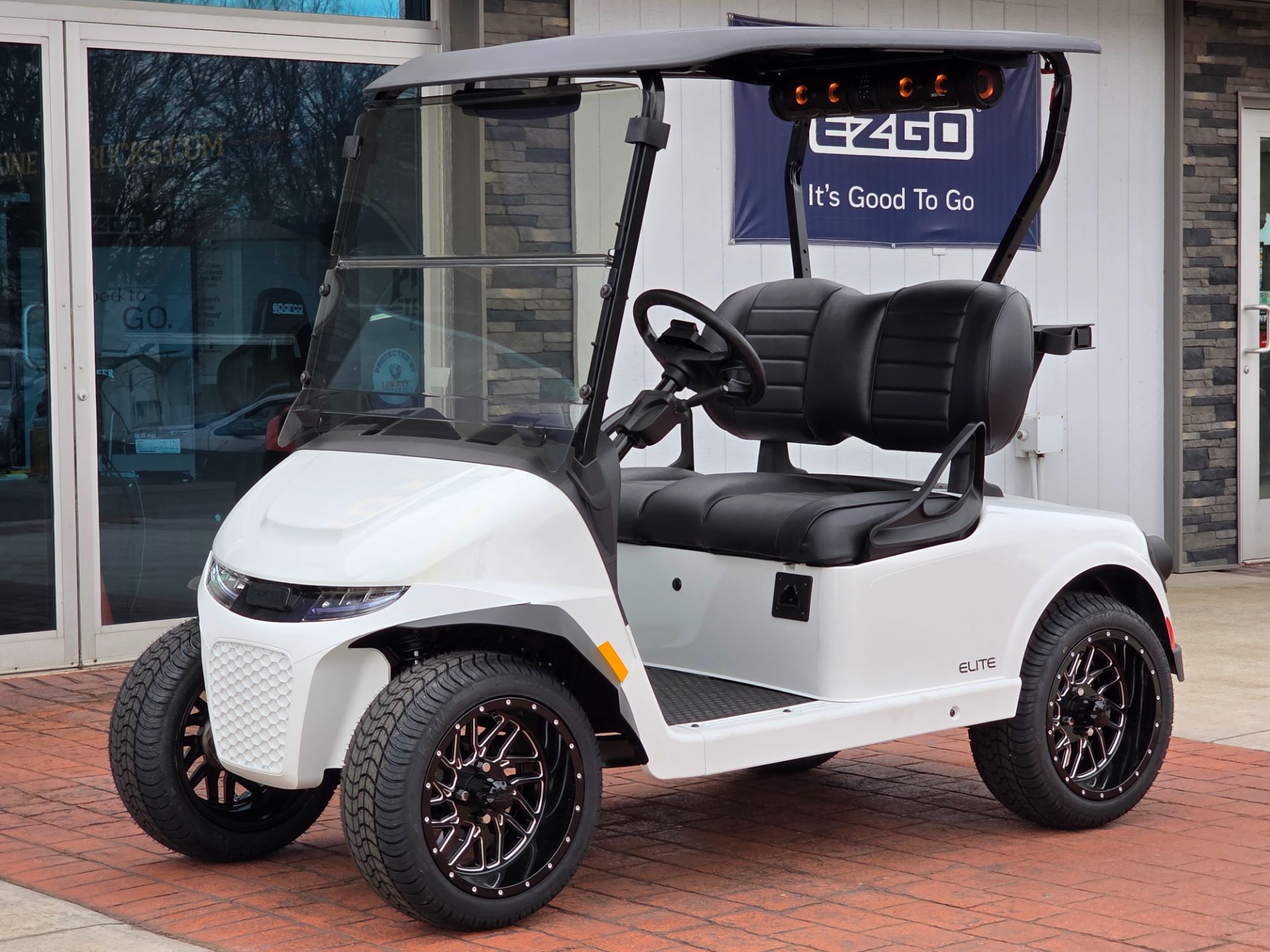 2025 E-Z-GO Freedom RXV ELiTE | CartFinder