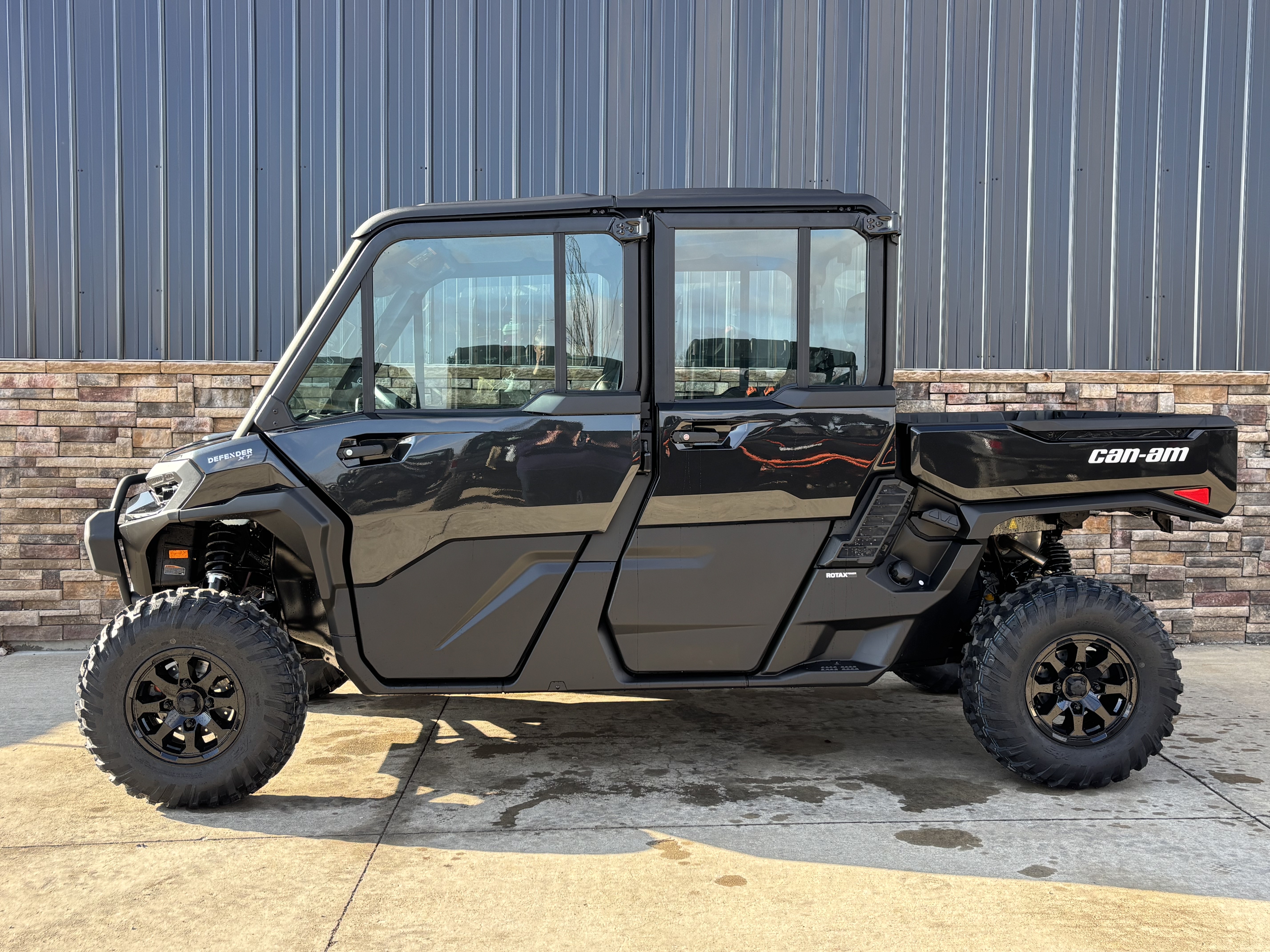 New 2026 Can-Am Defender MAX XT CAB HD11, Columbia MO | Specs, Price ...
