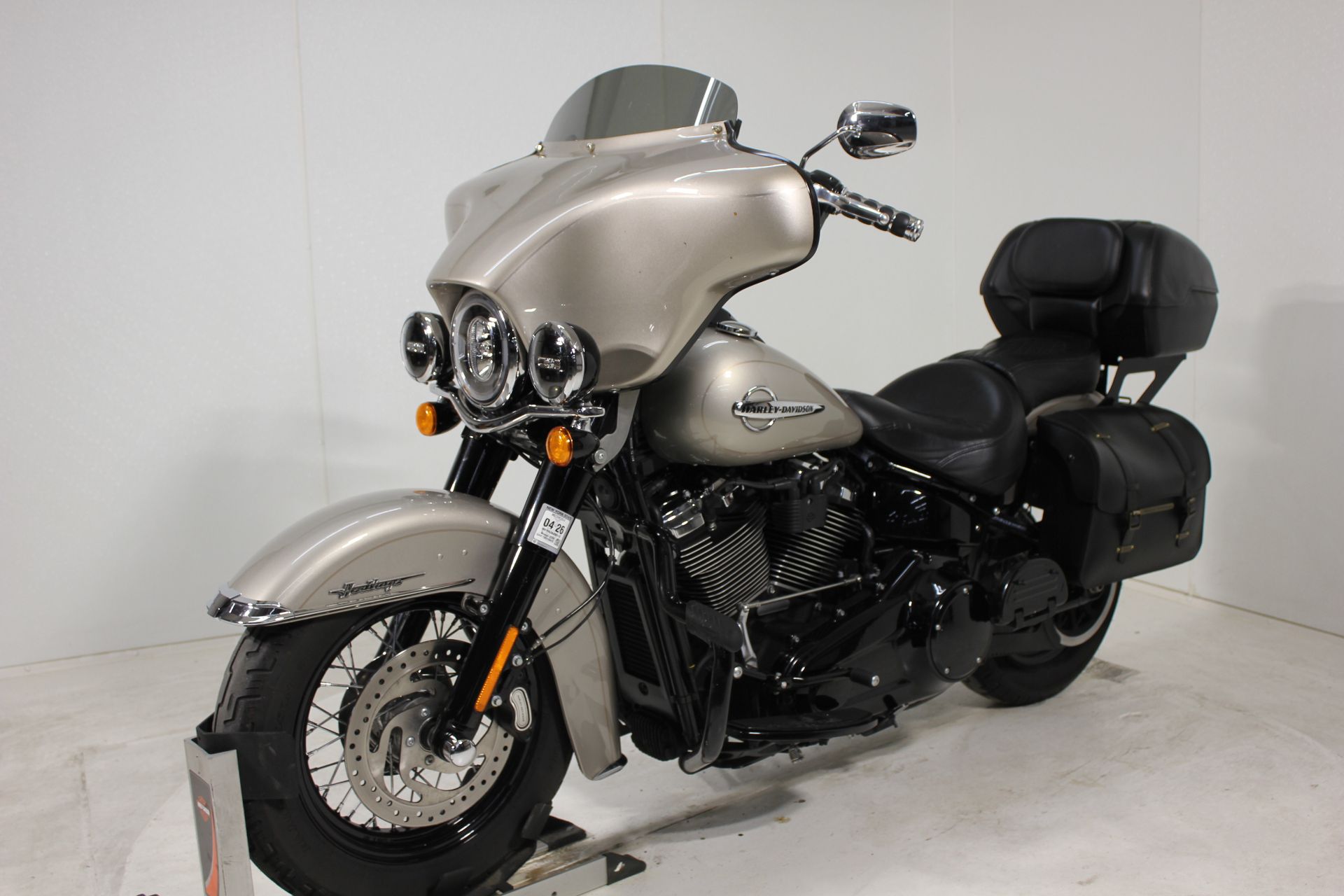 Used 2018 Harley-Davidson Heritage Classic Silver Fortune Motorcycles ...