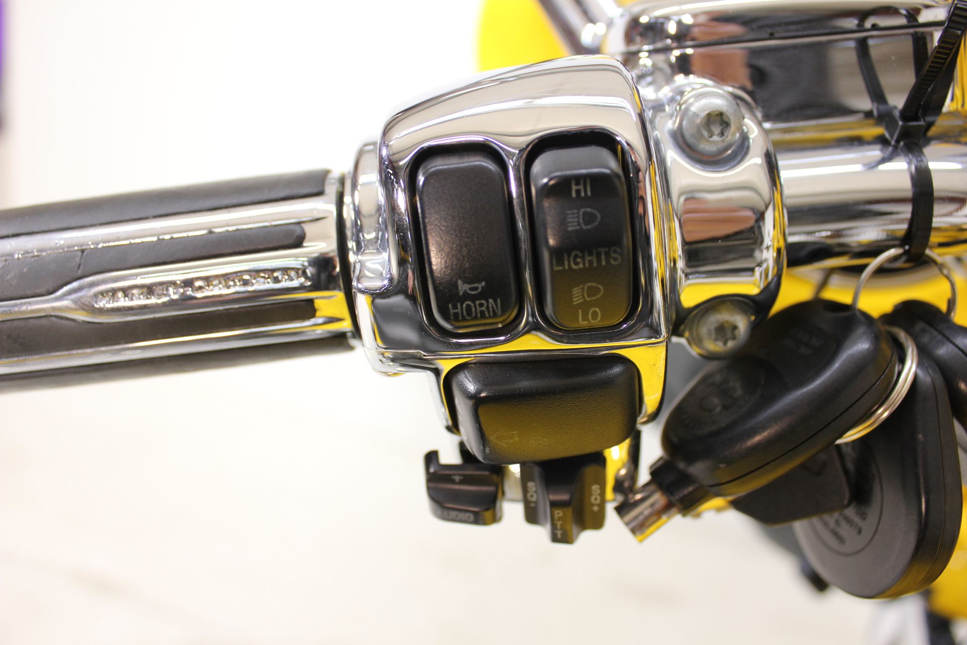 Used 2012 Harley-Davidson CVO™ Ultra Classic® Electra Glide® Crystal ...