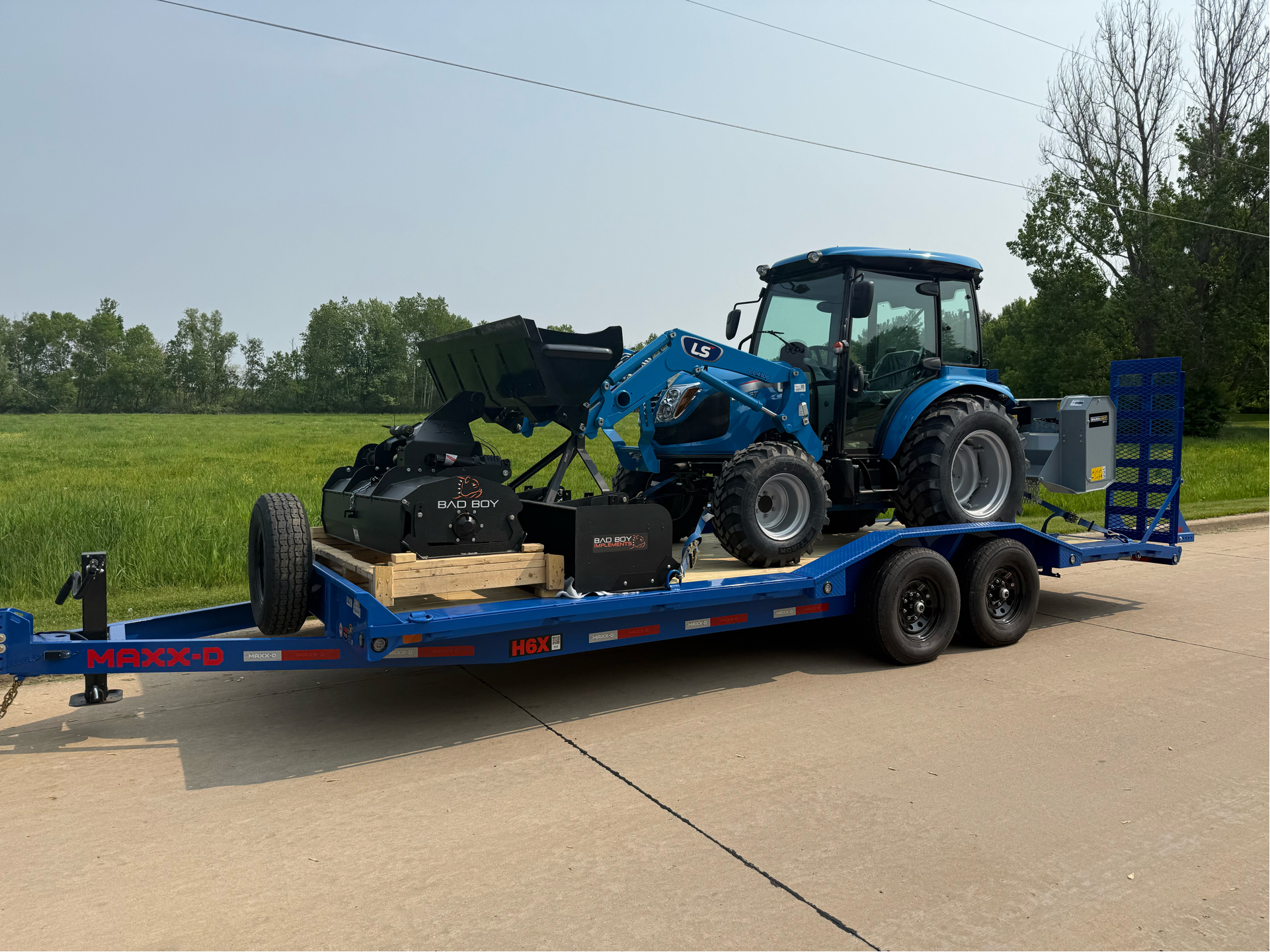 New 2025 LS Tractor LS Tractors Platinum Field Package ™ MT357HC (57HP ...
