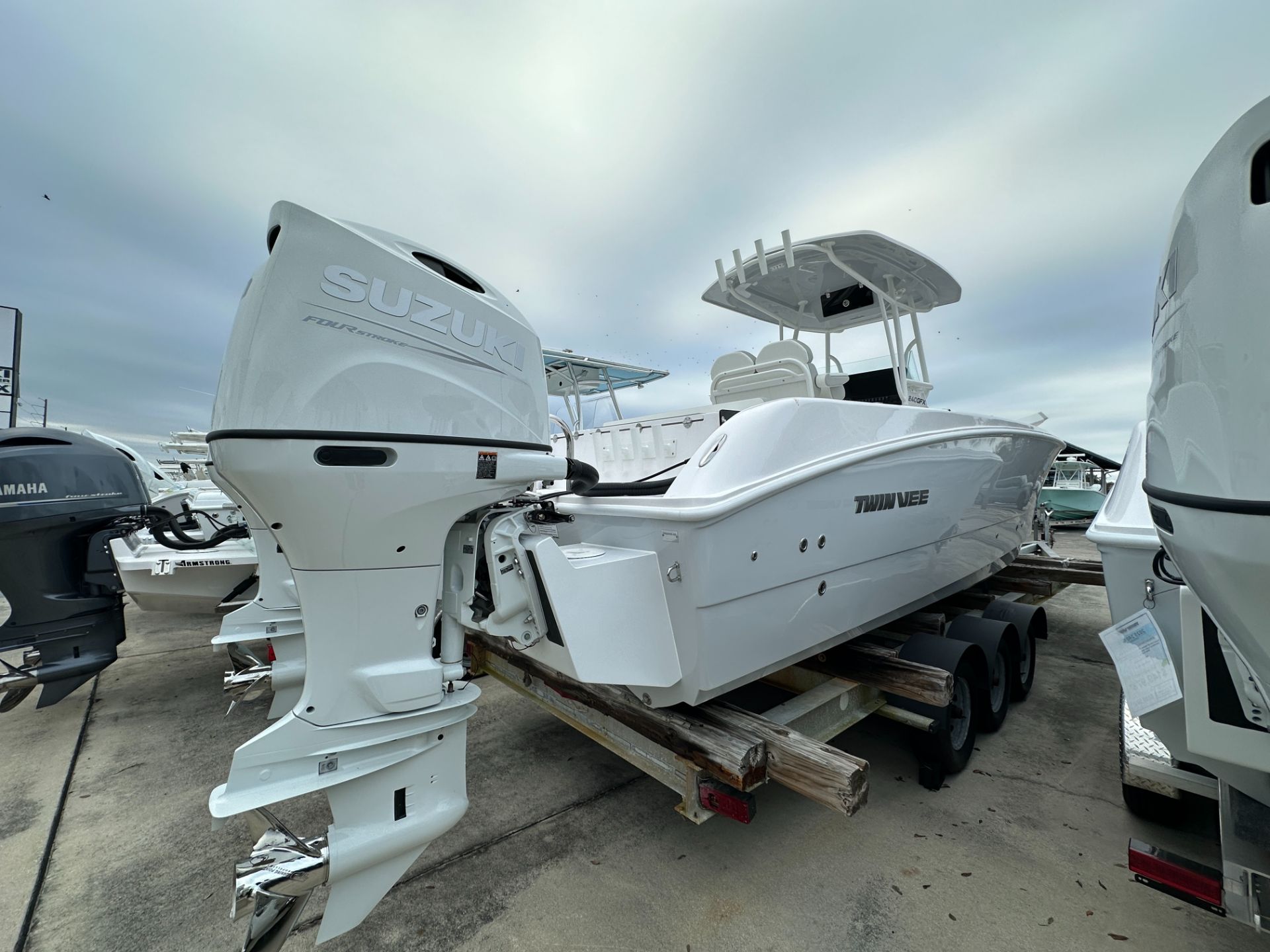New 2025 Twin Vee 240 GFX, Stuart FL | Specs, Price, Photos | NA 10474