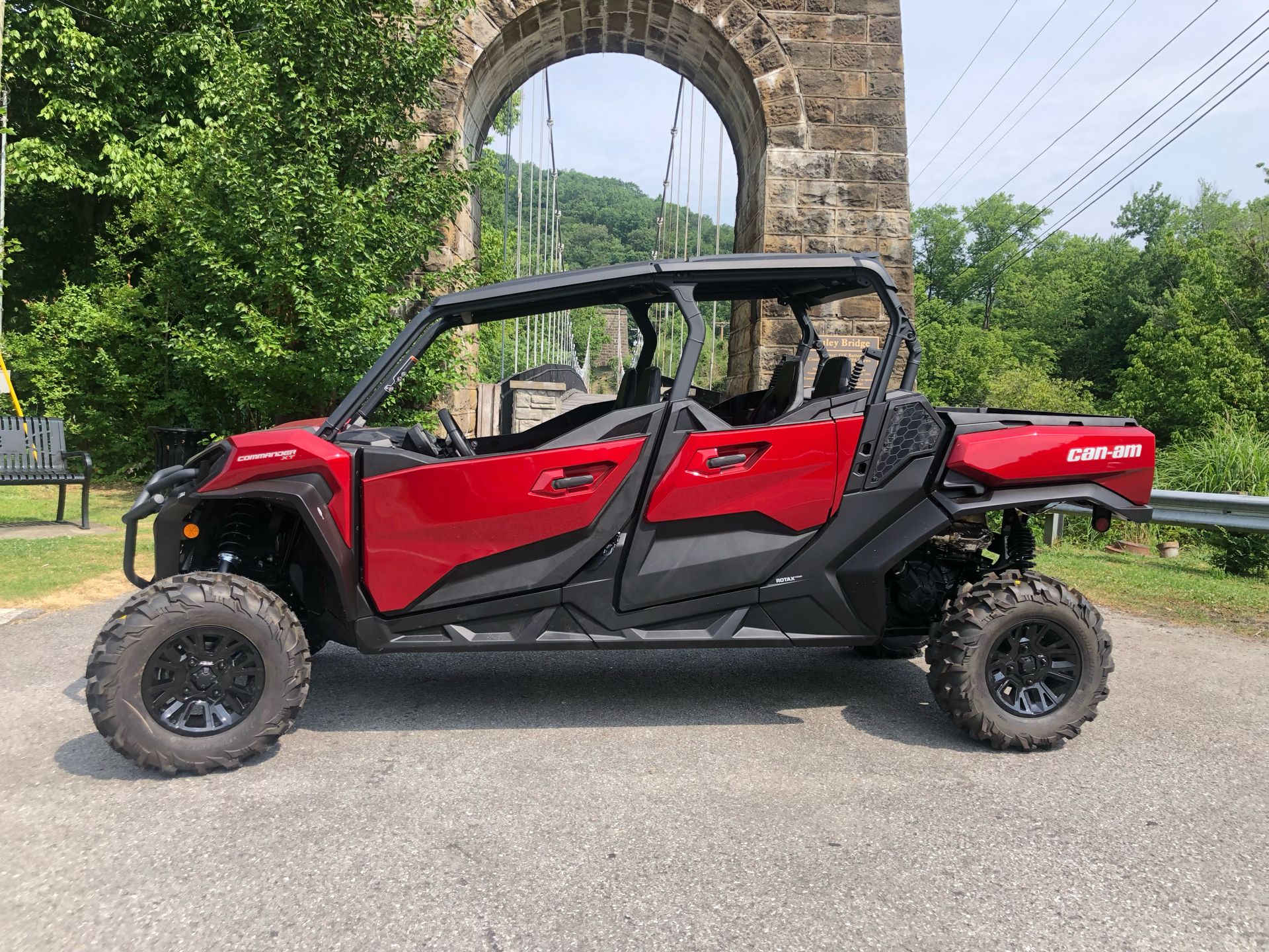 New 2024 Can-Am Commander MAX XT 1000R Utility Vehicles in Pikeville, KY | Stock Number: 001786