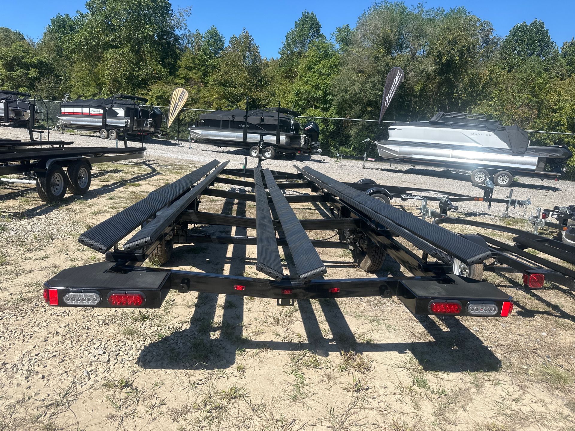 New 2023 Boatmate Trailers LLC Manitou Tri-Toon 26'-28' Tandem Axle ...