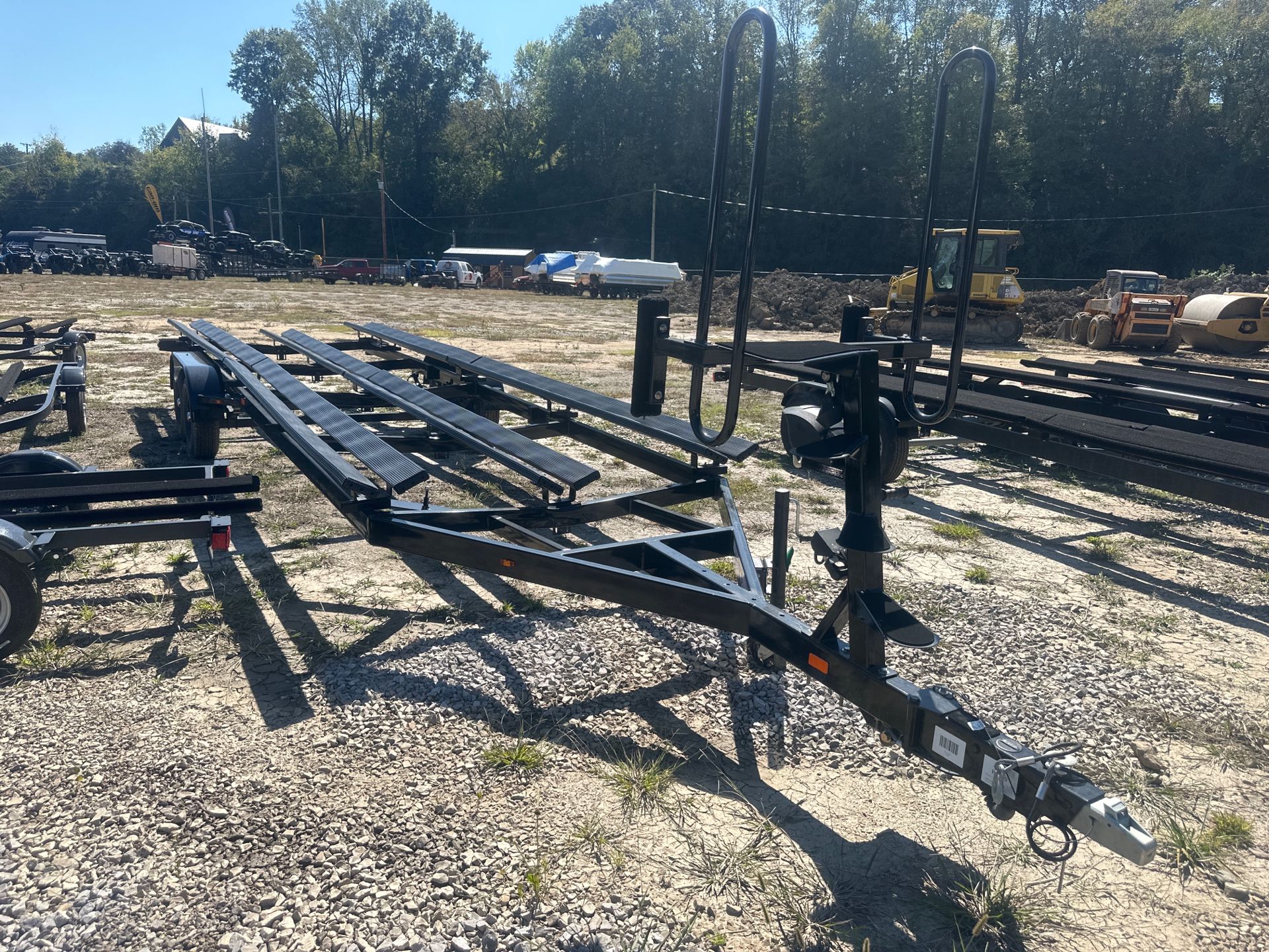 New 2023 Boatmate Trailers LLC Manitou Tri-Toon 26'-28' Tandem Axle ...