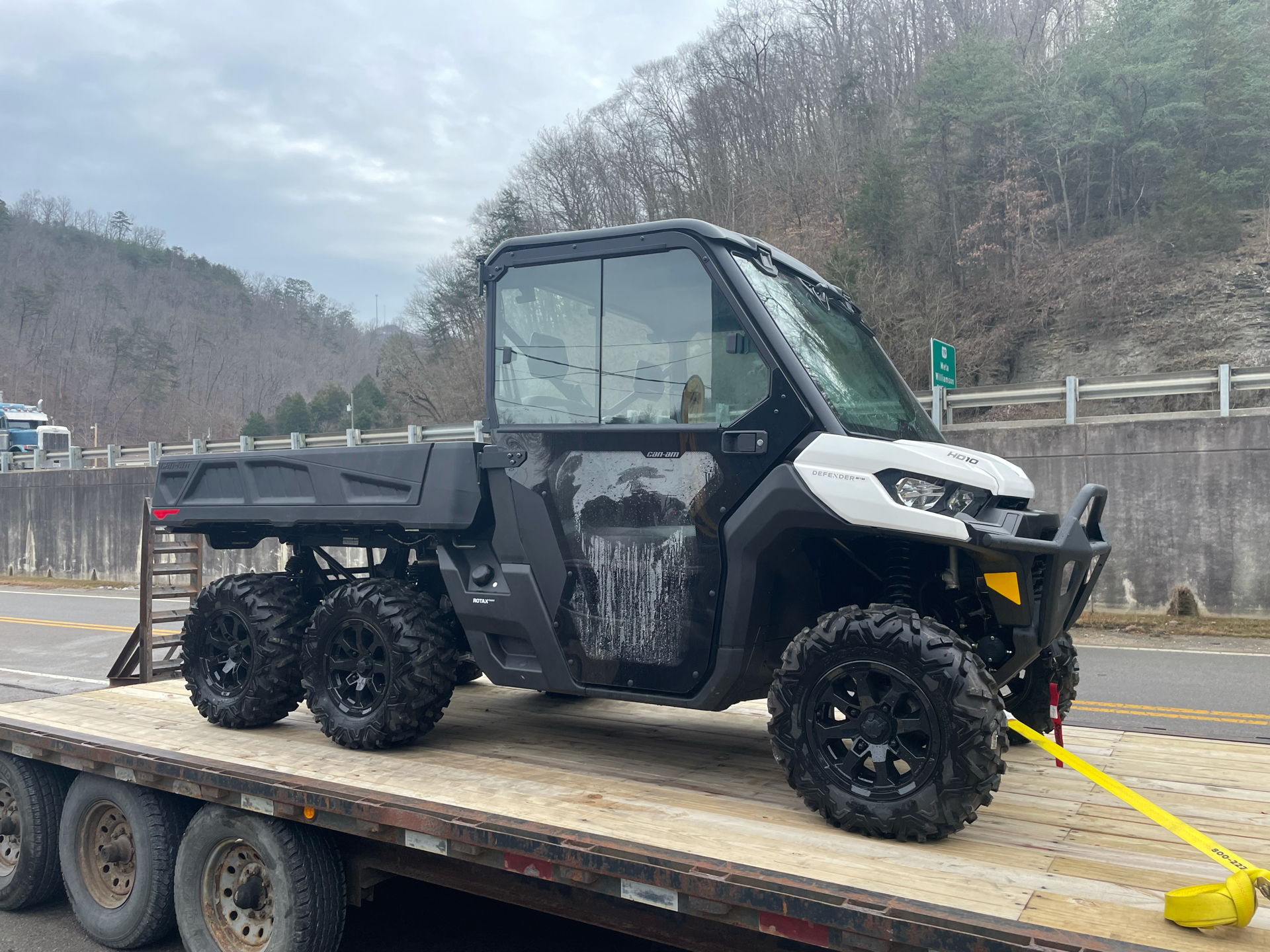 New 2022 Can-Am Defender 6x6 DPS HD10 Utility Vehicles in Pikeville, KY ...