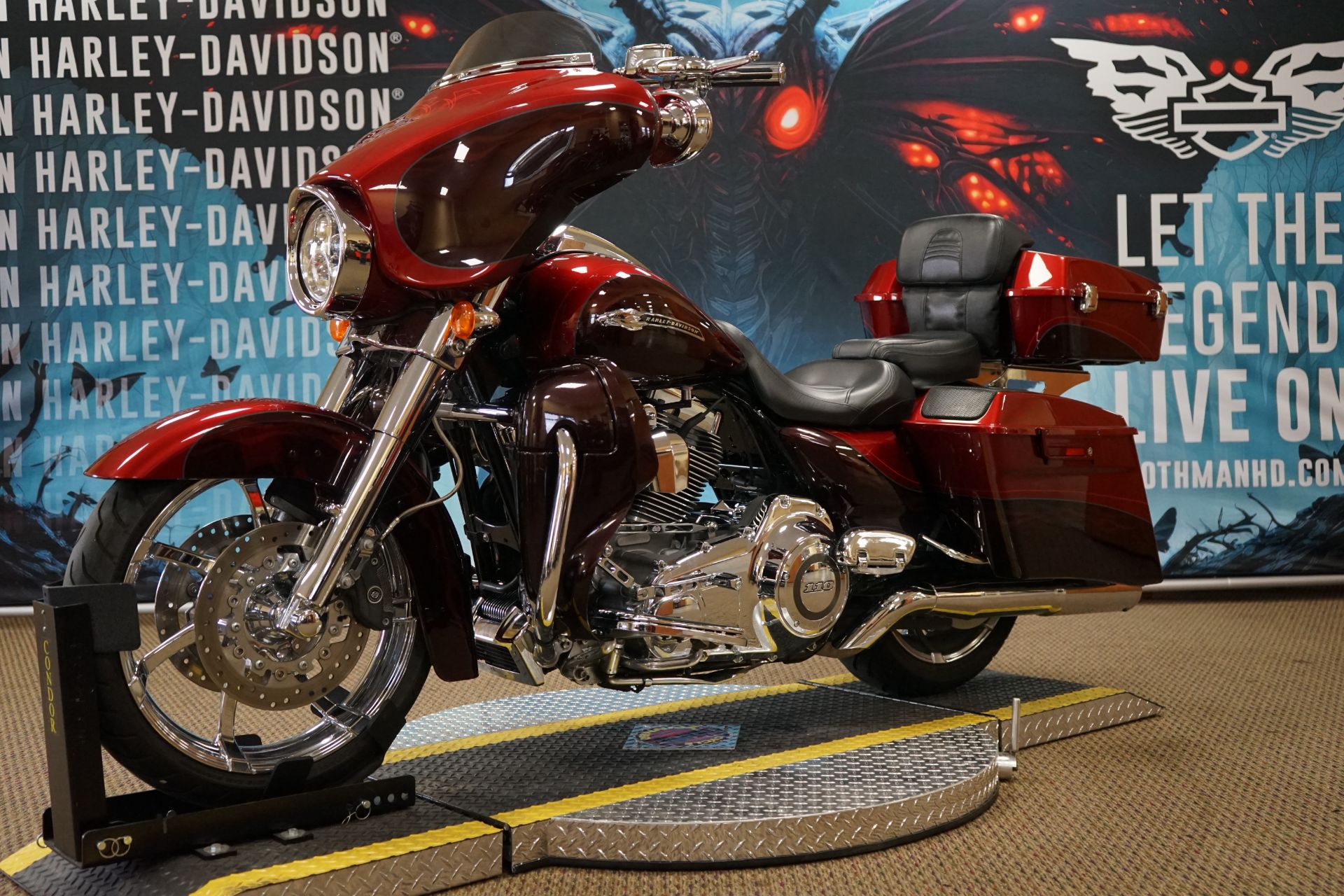 Used 2012 Harley-Davidson CVO™ Street Glide® Ruby Red / Typhoon Maroon ...