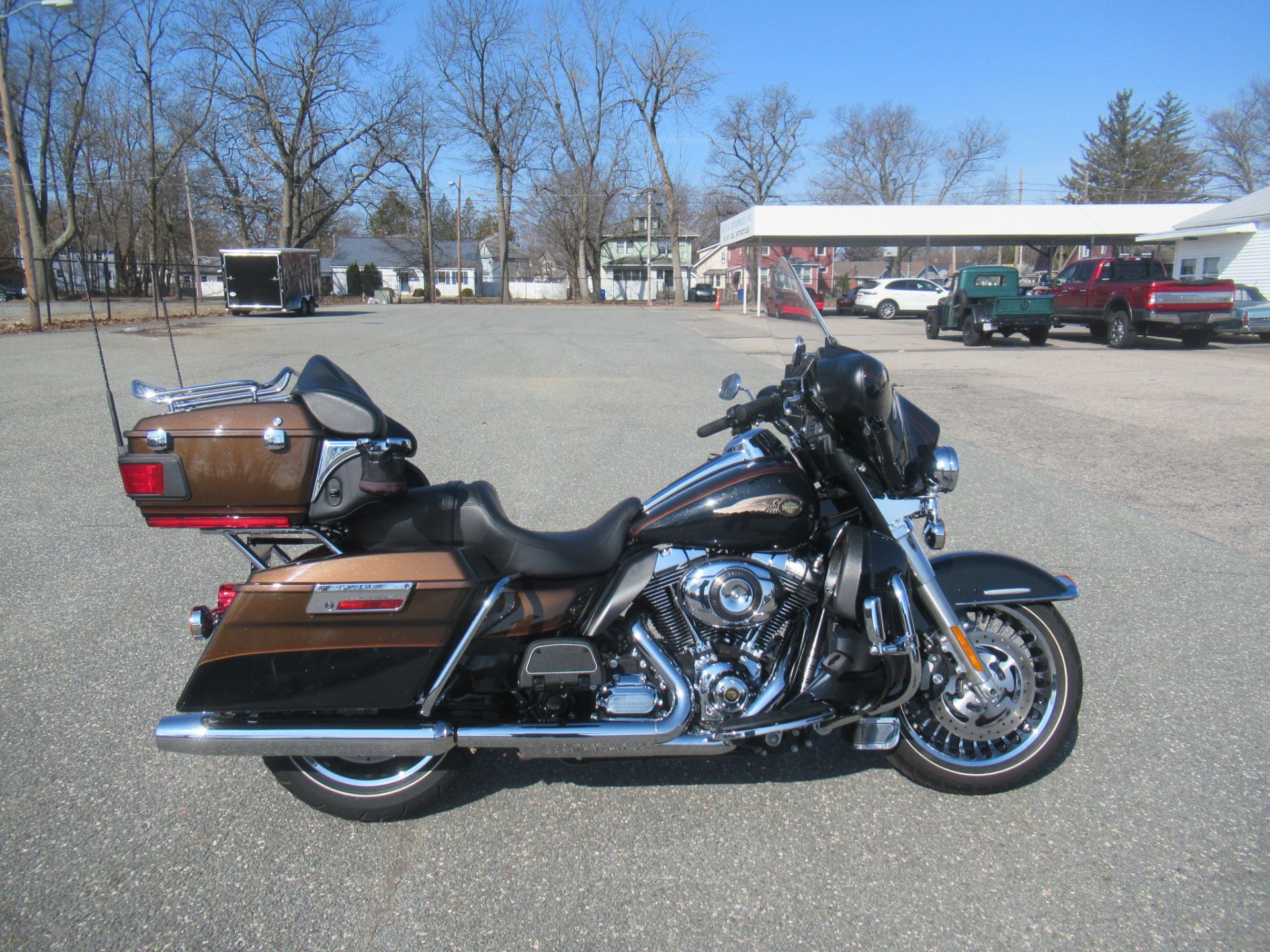 2013 Harley-Davidson Electra Glide® Ultra Limited 110th Anniversary Edition Motorcycles ...