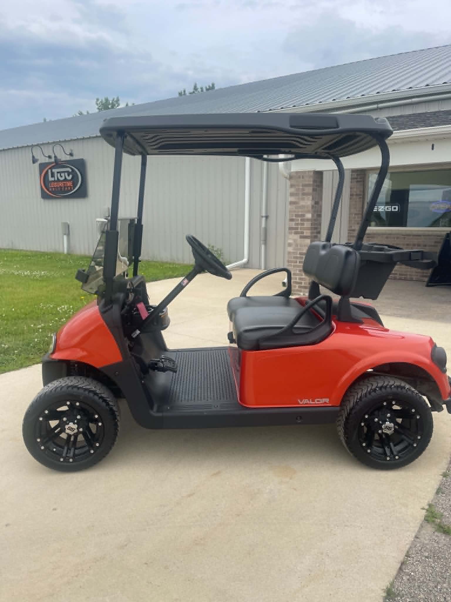 2023 E-Z-GO Valor | CartFinder